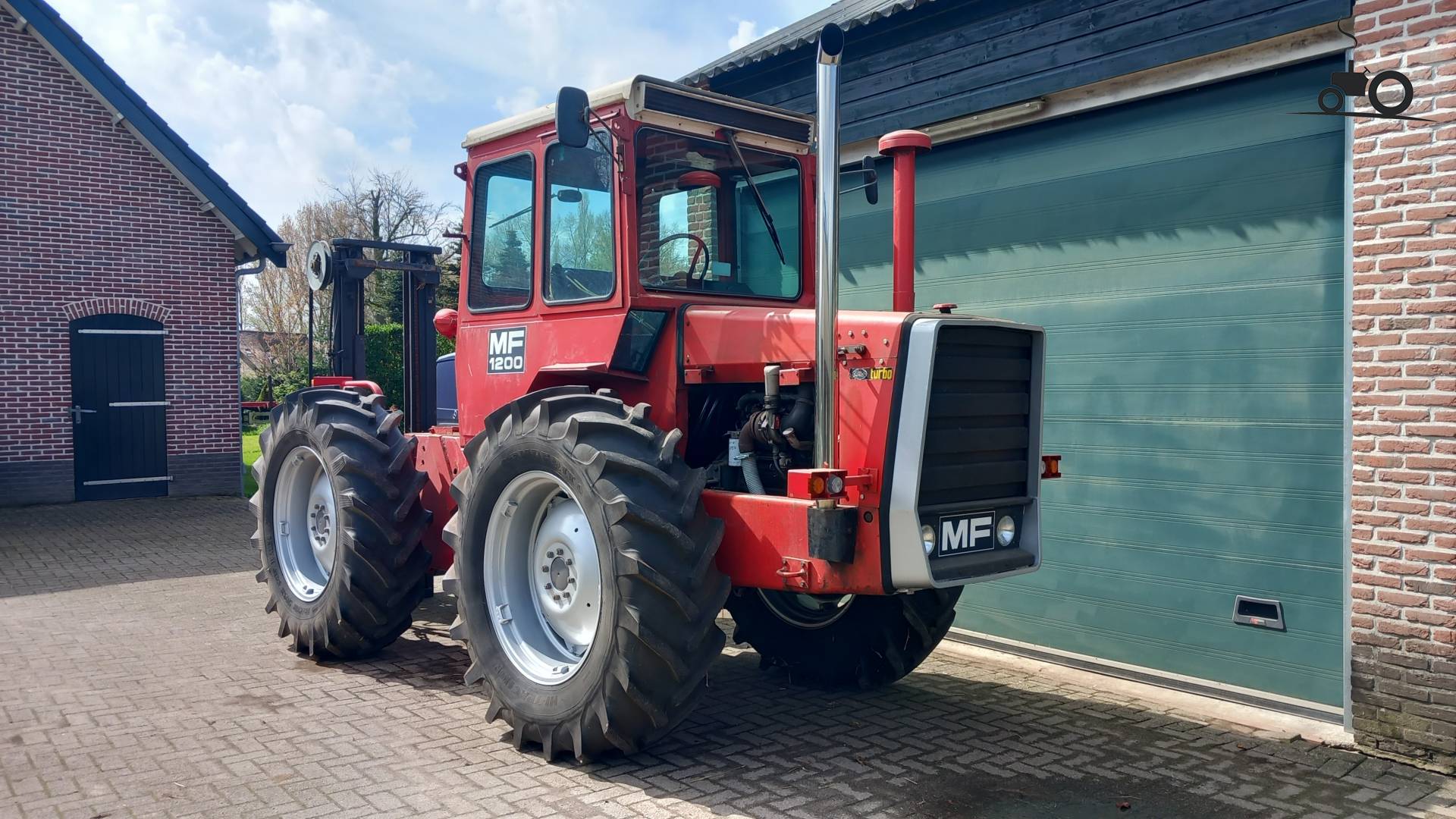 Foto Massey Ferguson 1200 #1516094