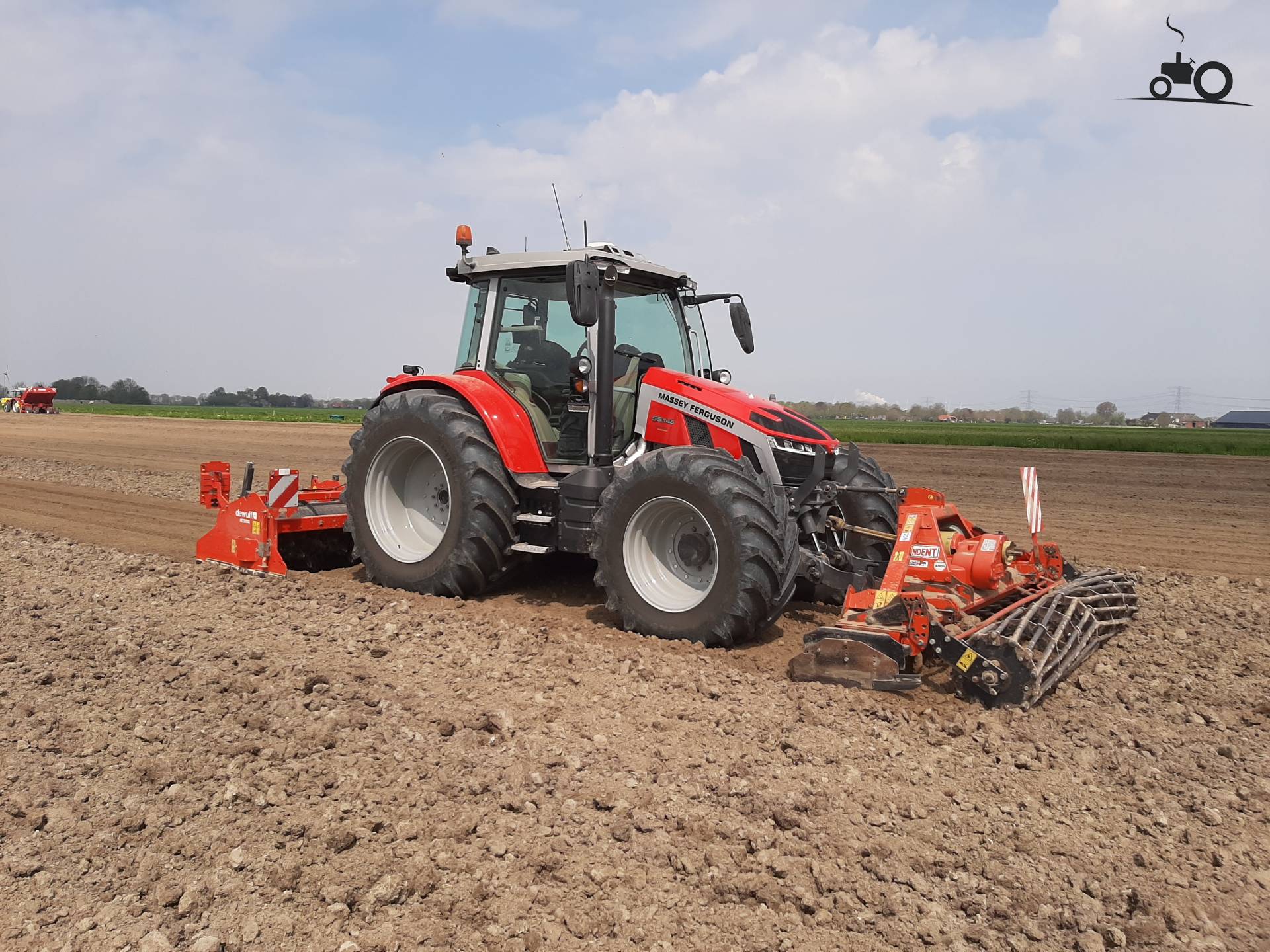 Foto Massey Ferguson 5S.145 #1517526