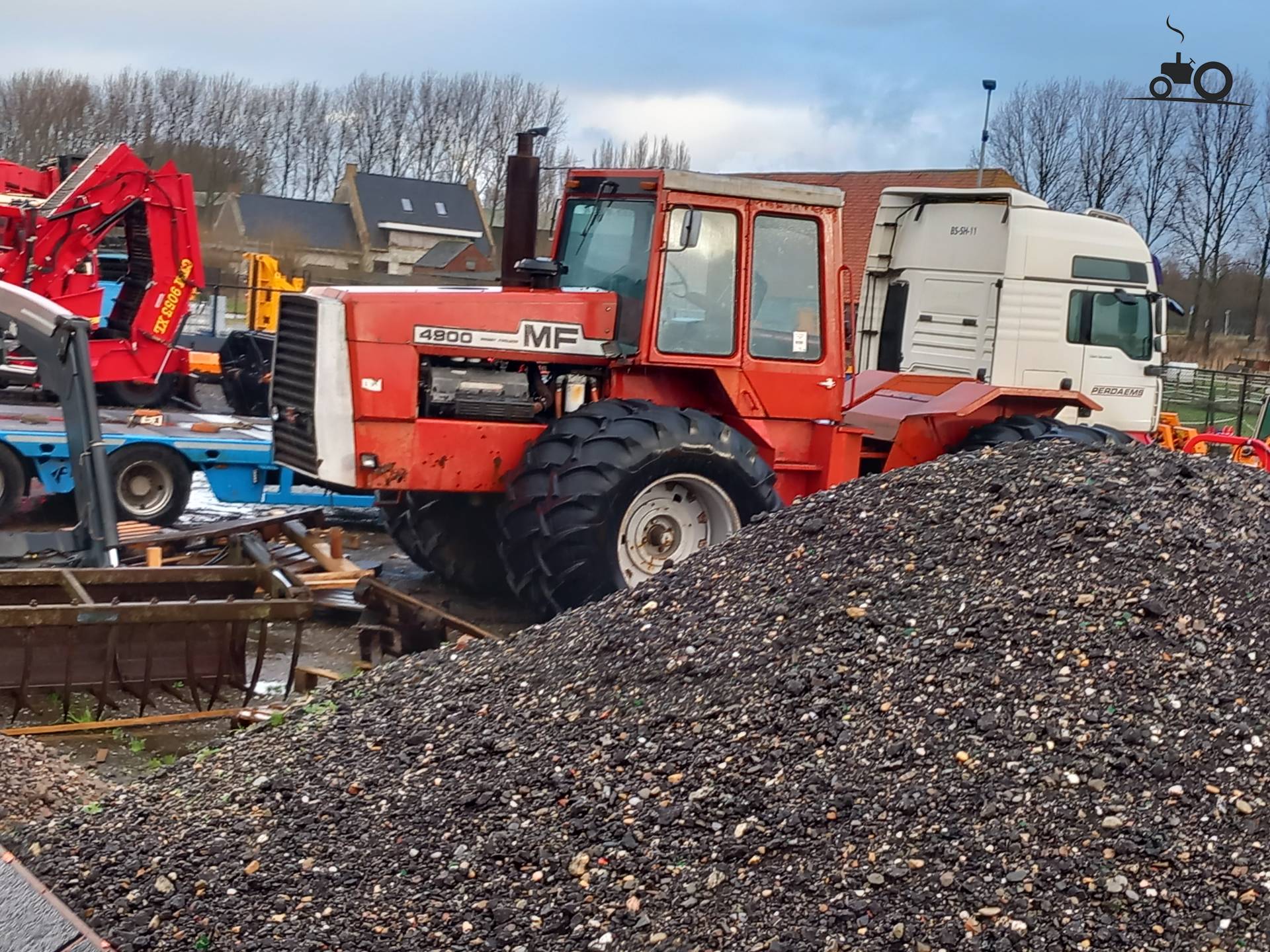 Foto Massey Ferguson 4800 #1551354