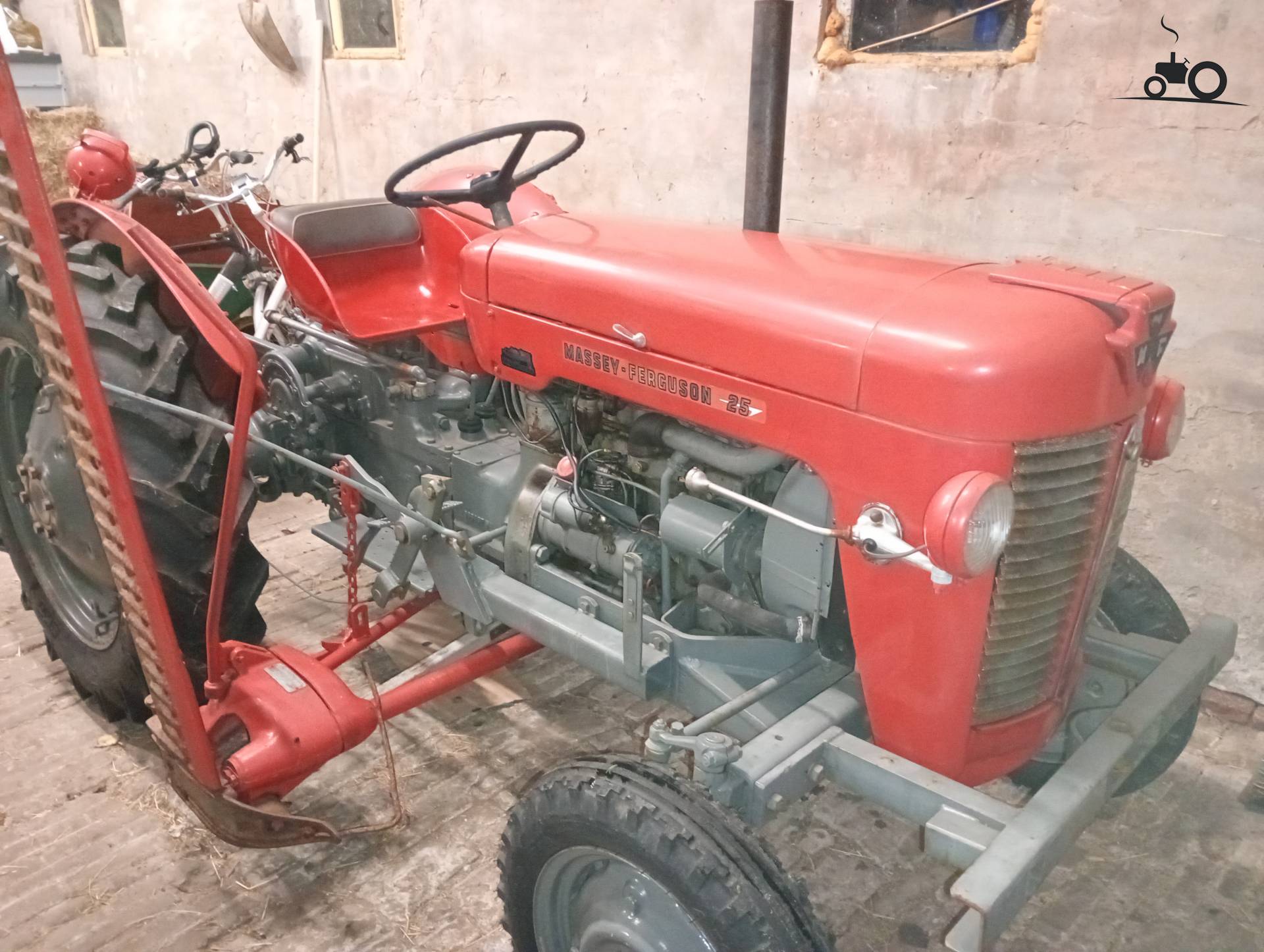 Foto Massey Ferguson 25 #1597872