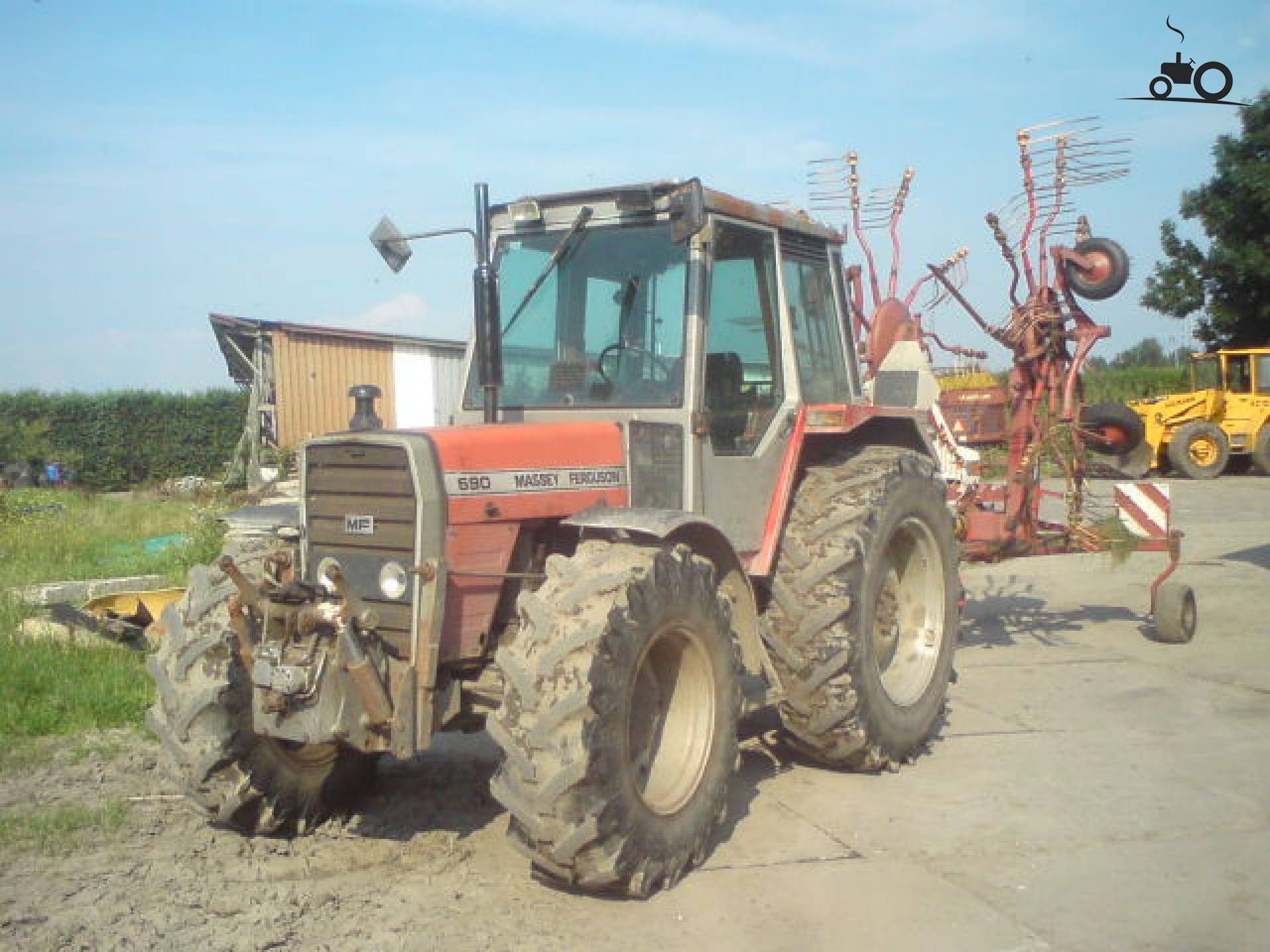 Foto Massey Ferguson 690 #390688