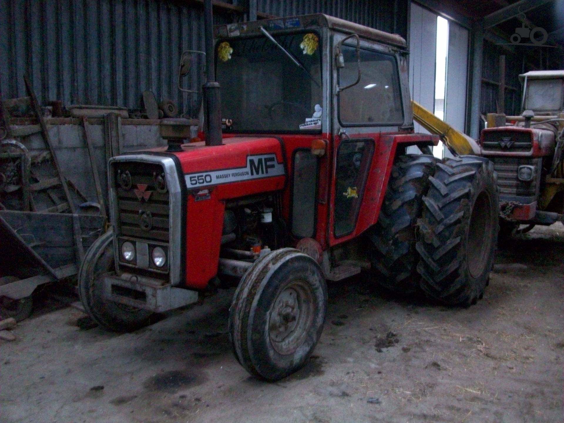 Foto Massey Ferguson 550 #719537