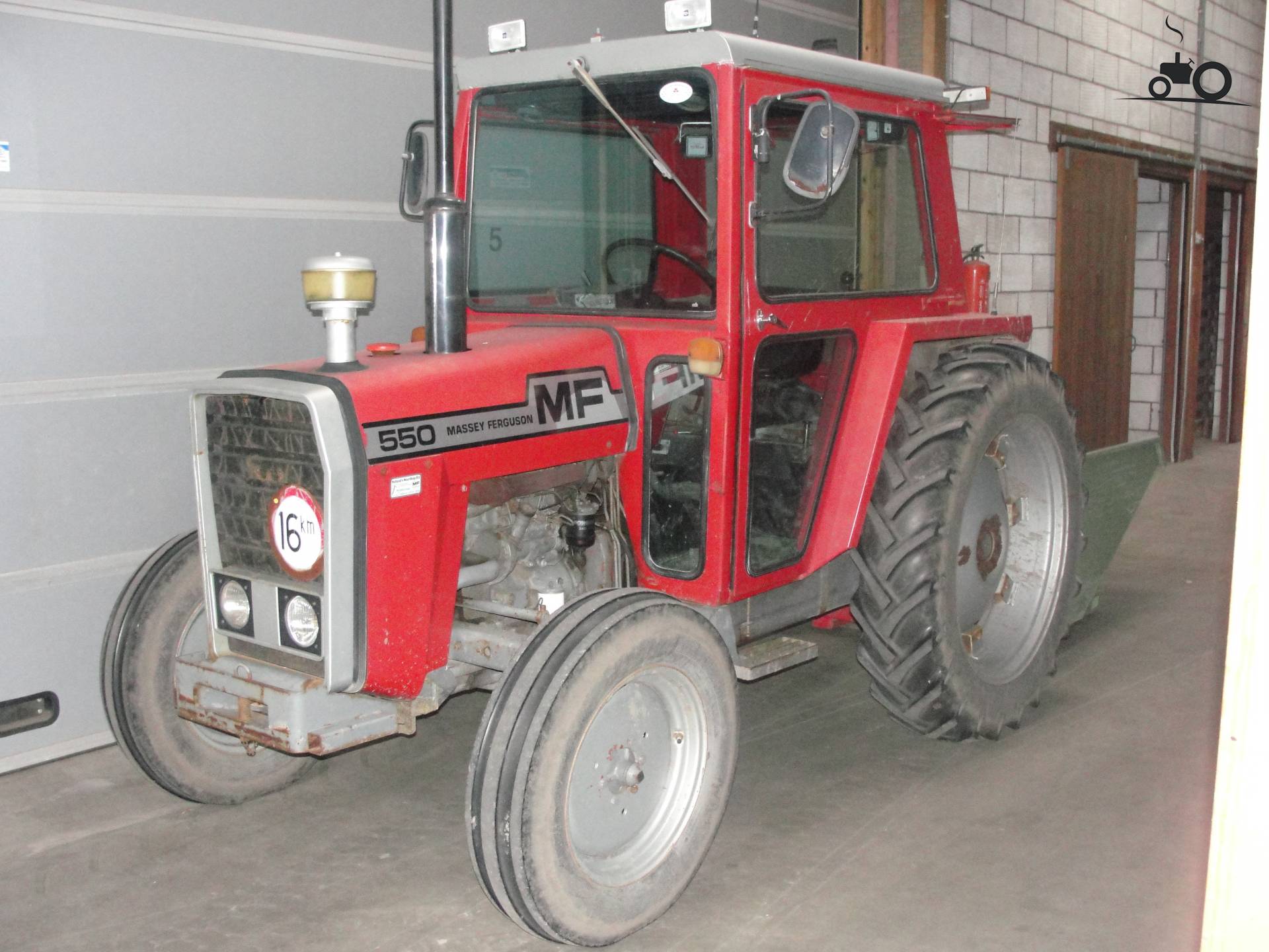 Foto Massey Ferguson 550 #818212