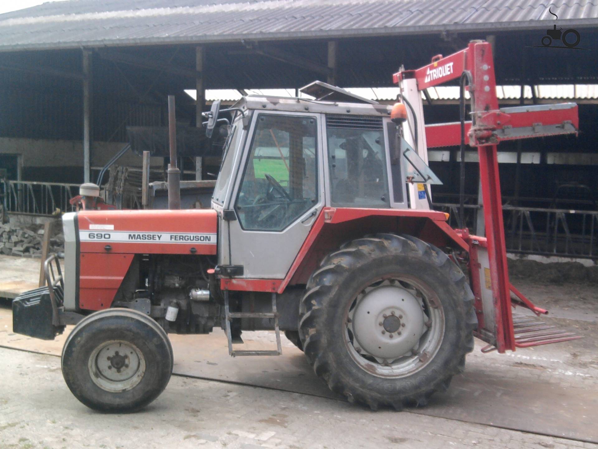 Foto Massey Ferguson 690 #854458