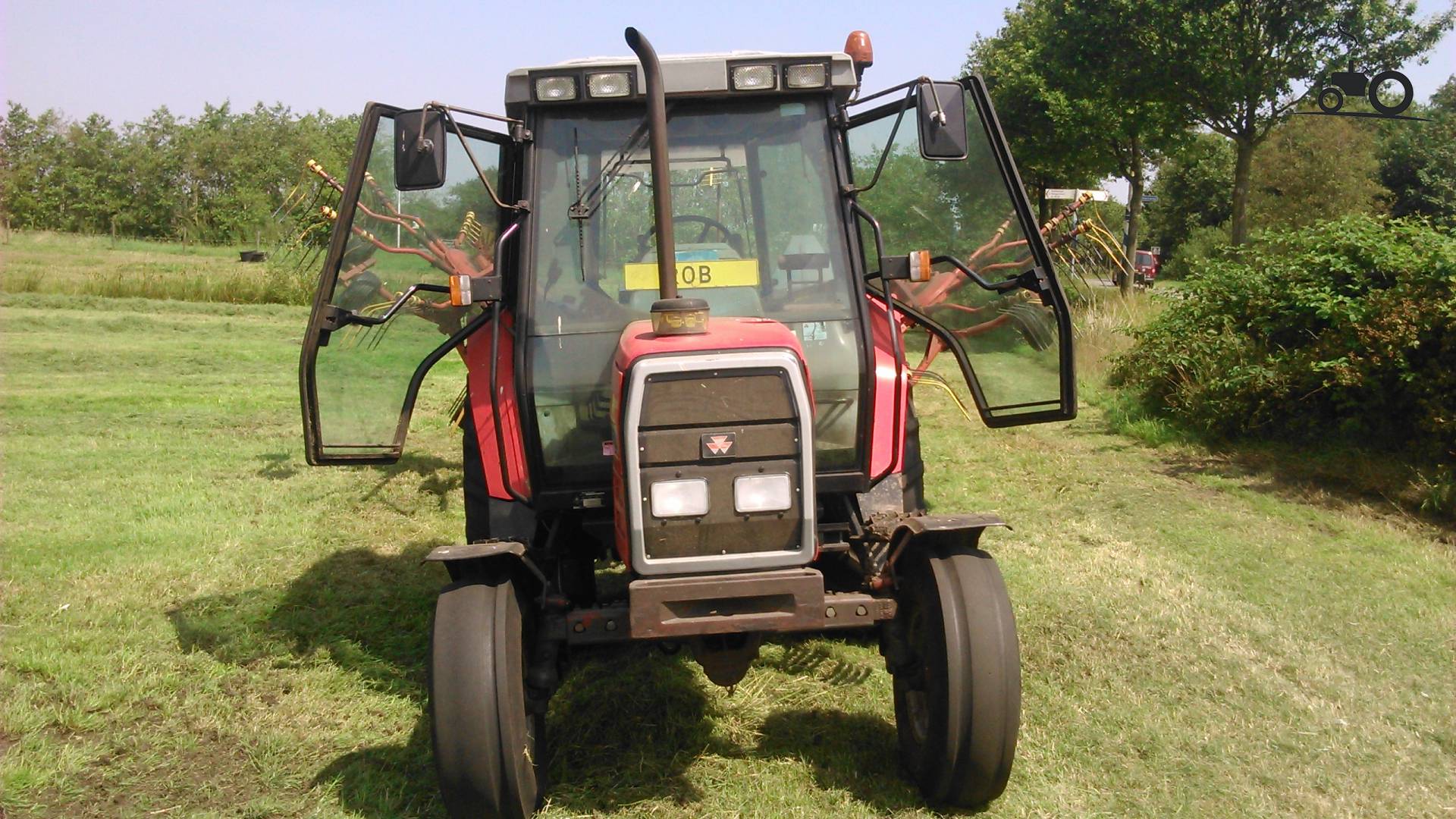 Massey Ferguson 6110
