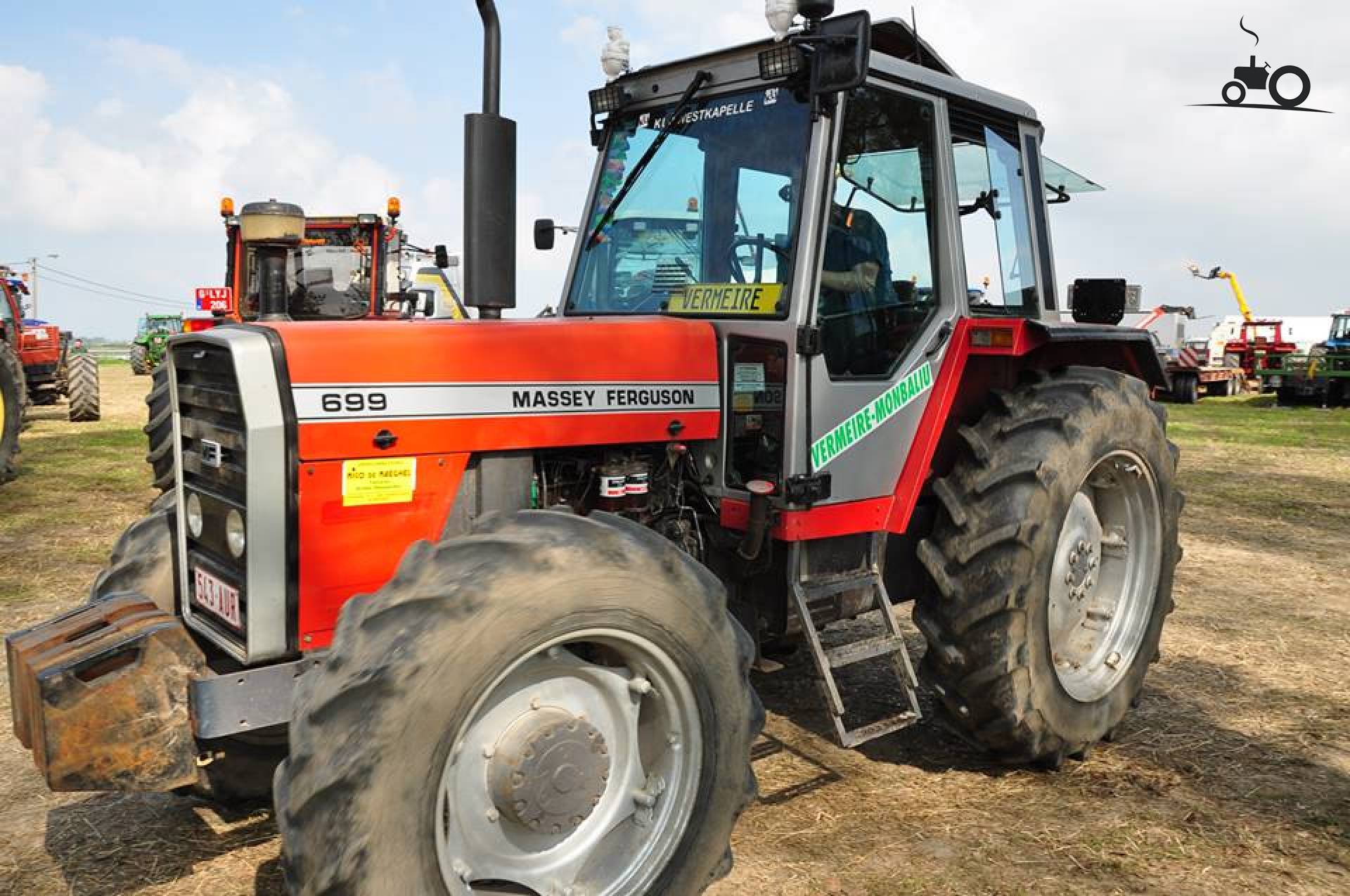 Foto Massey Ferguson 699 #894418
