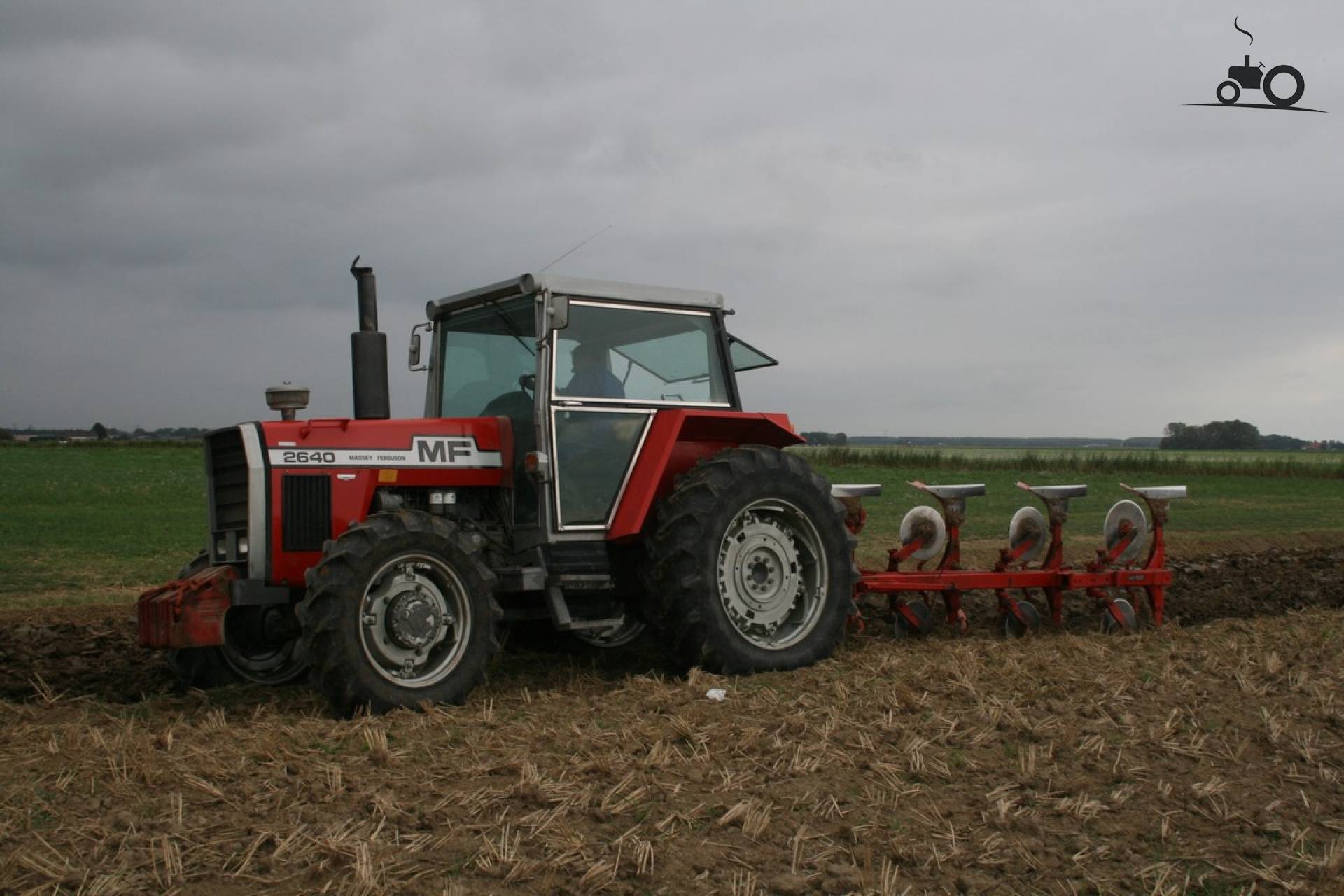 Massey Ferguson 2640 - France - Tracteur image #975410