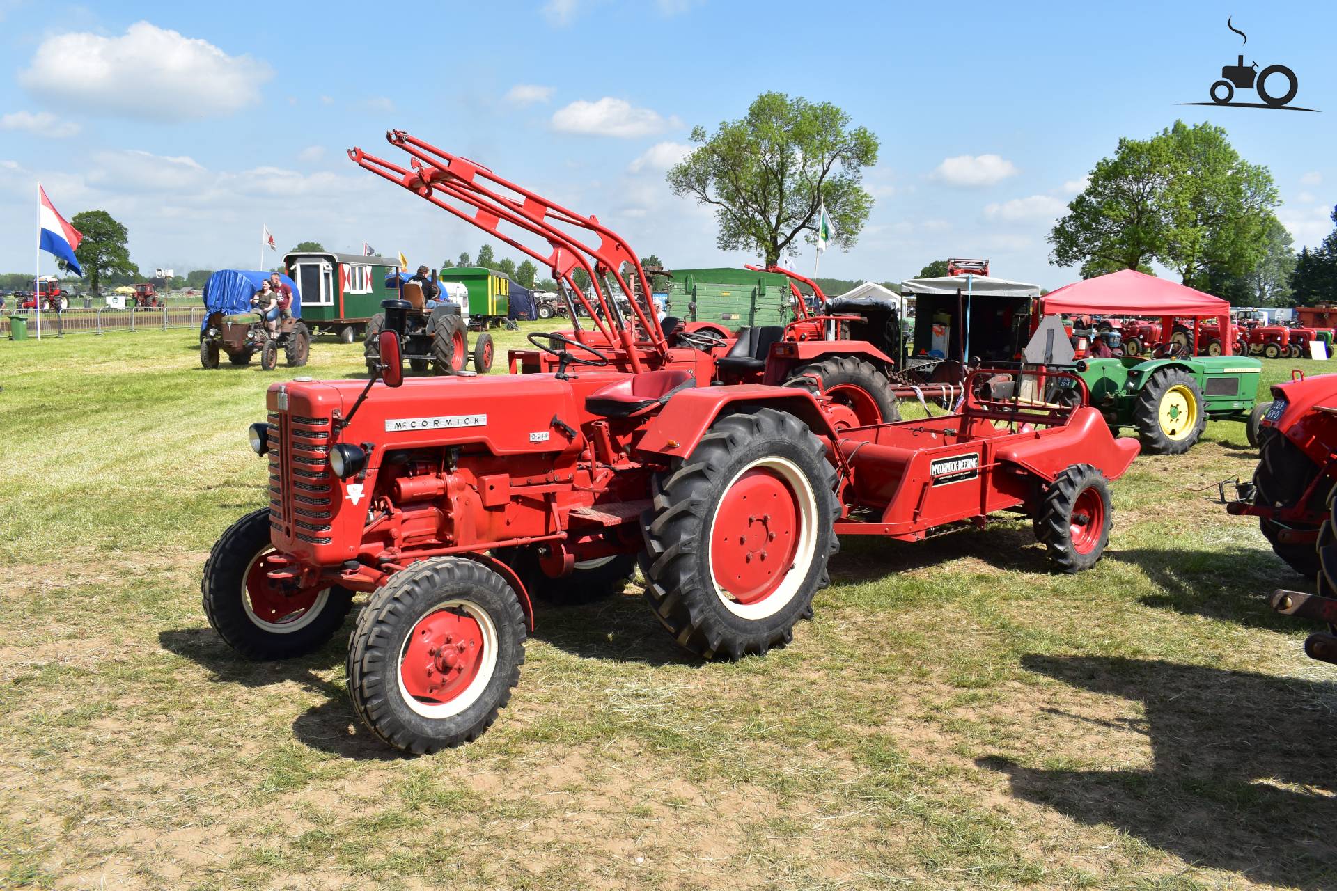 Foto Mc-Cormick D 214 #1472242