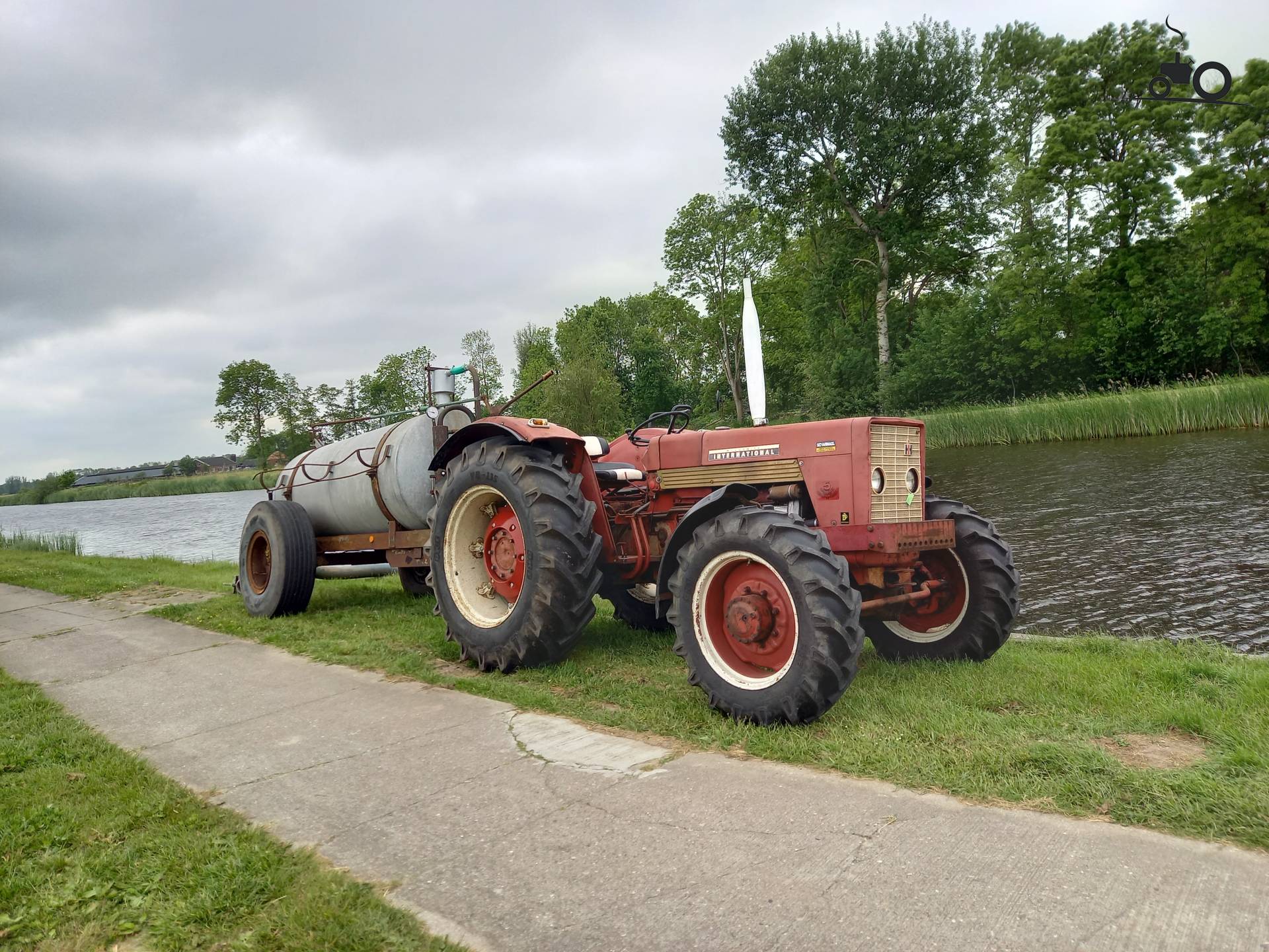 Foto Mc-Cormick 624 #1521017