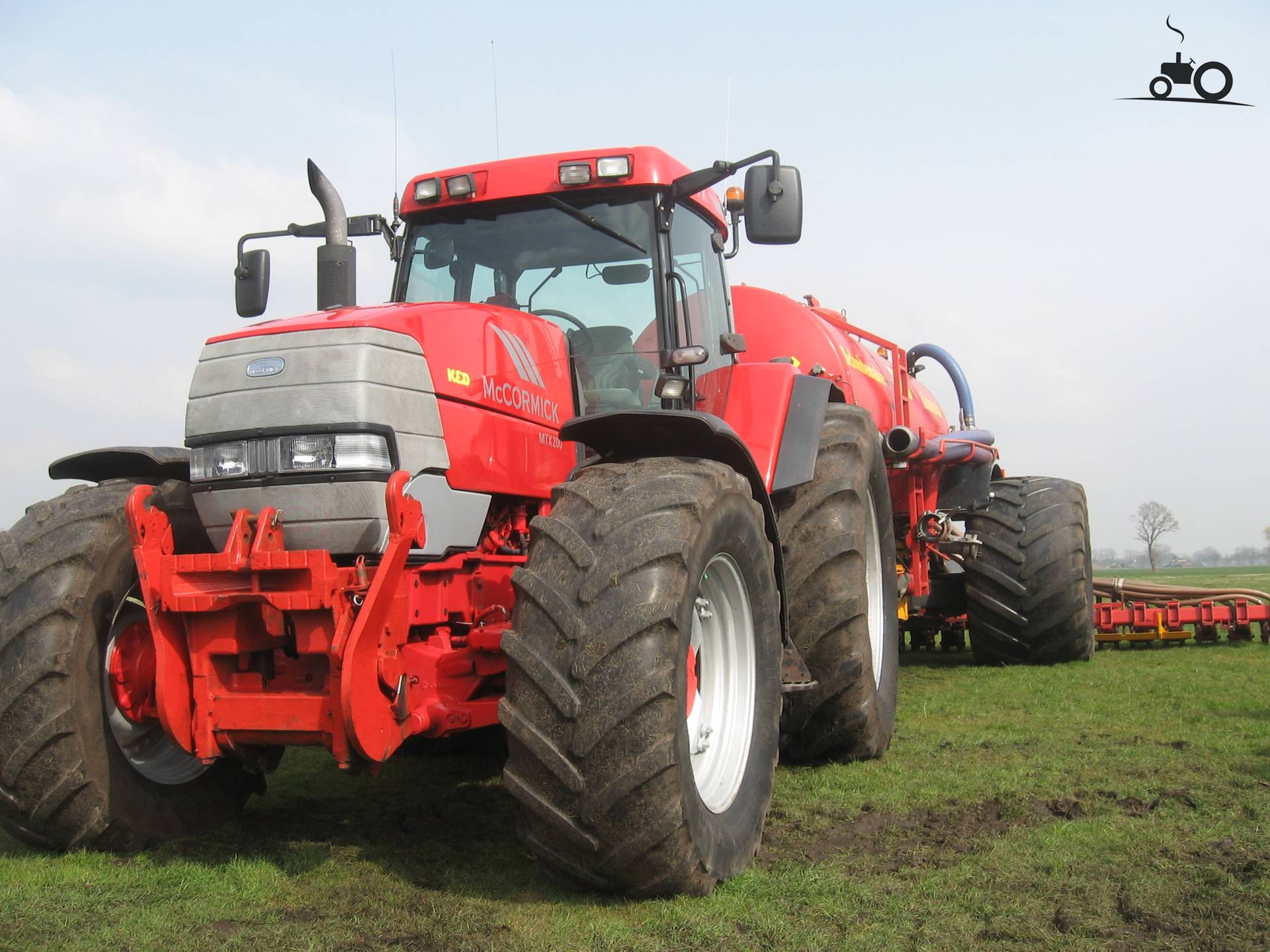 Foto Mc-Cormick MTX 200 #44597