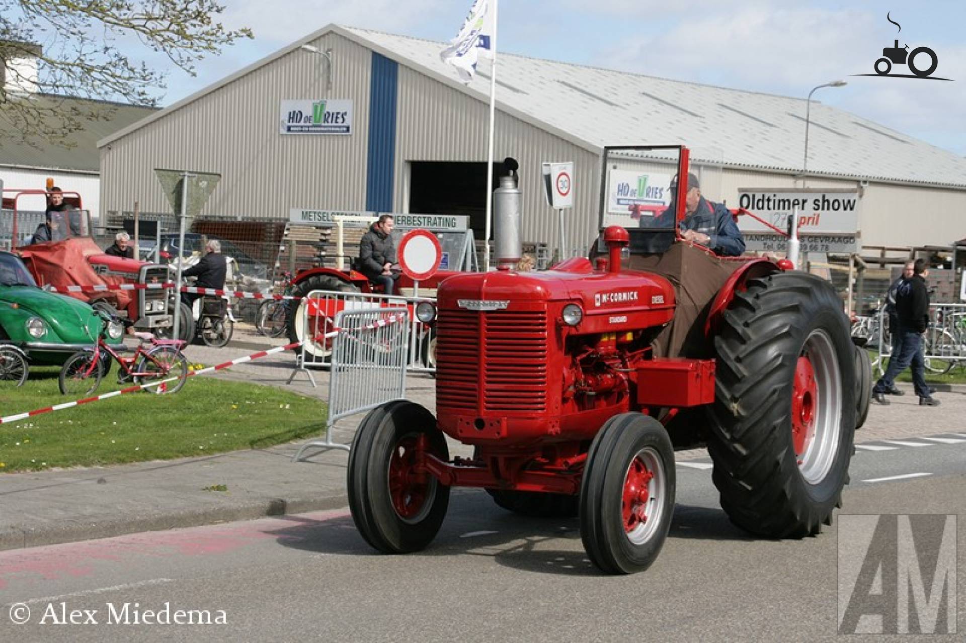 Foto Mc-Cormick WD 9 #909627