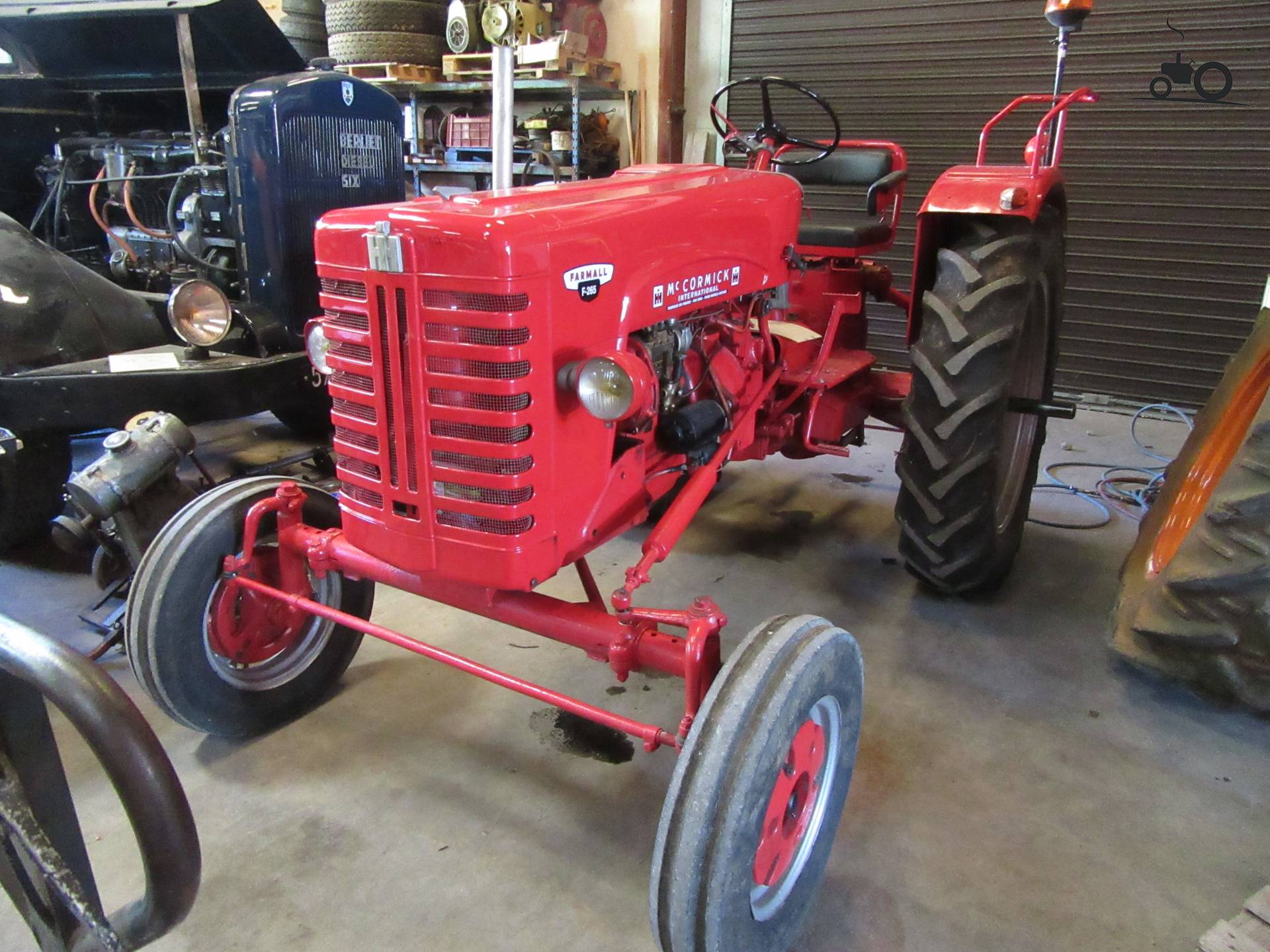 Mc-Cormick F-265 - United Kingdom - Tractor picture #978134