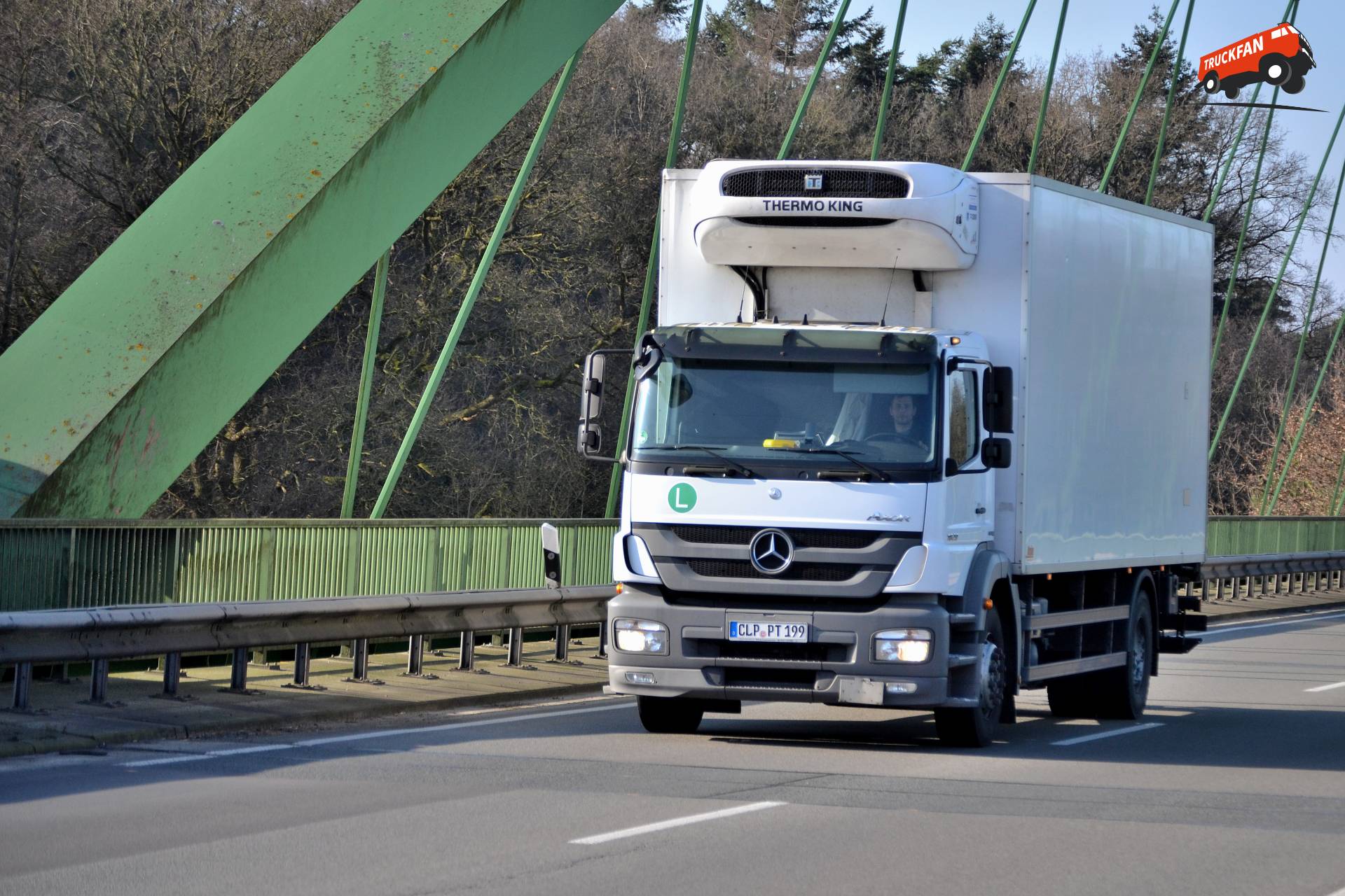 Foto Mercedes-Benz Axor MP3 (vrachtwagen) #1461328