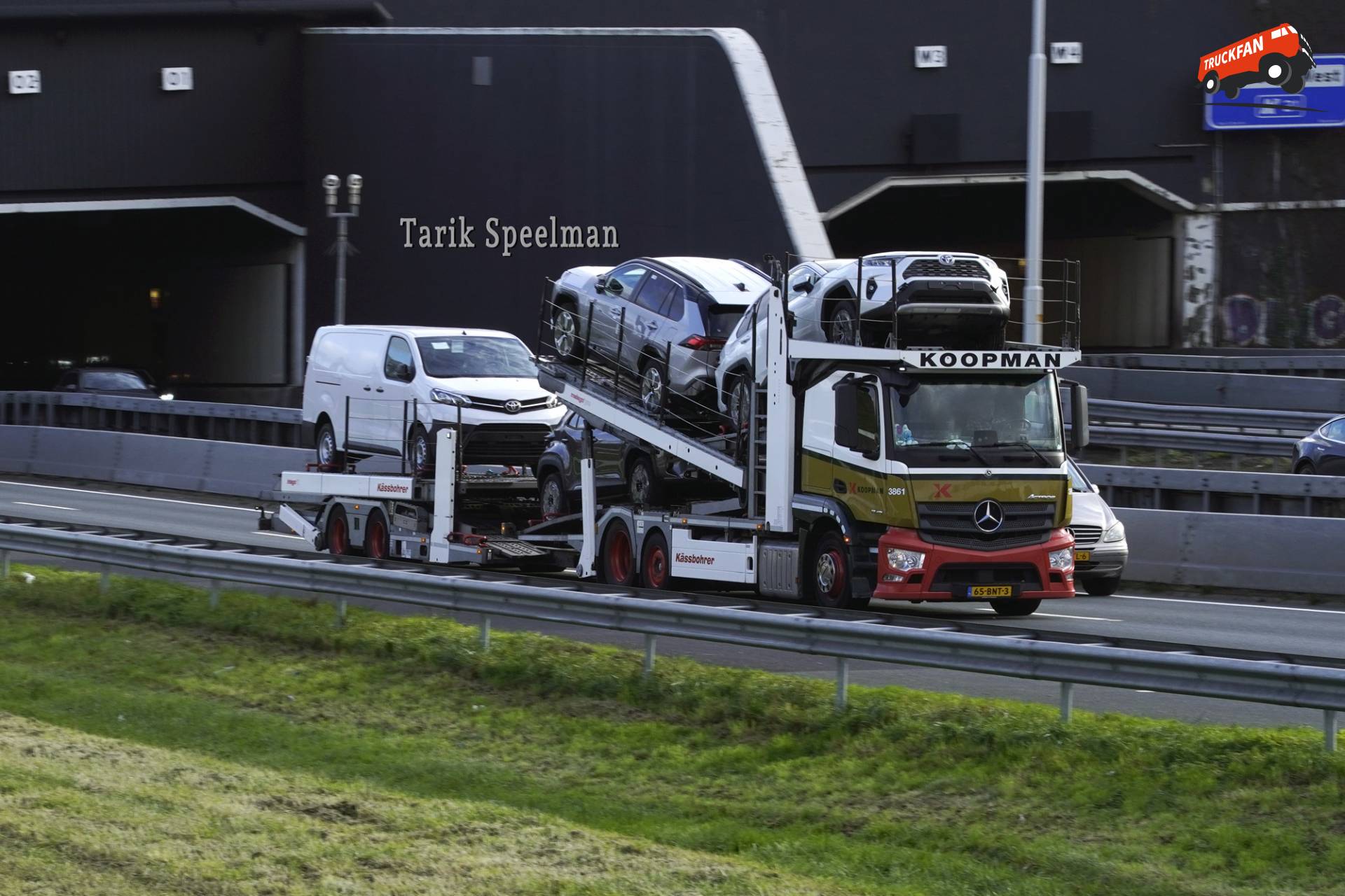Foto Mercedes-Benz Actros MP4 van Koopman Autotransport B.V.