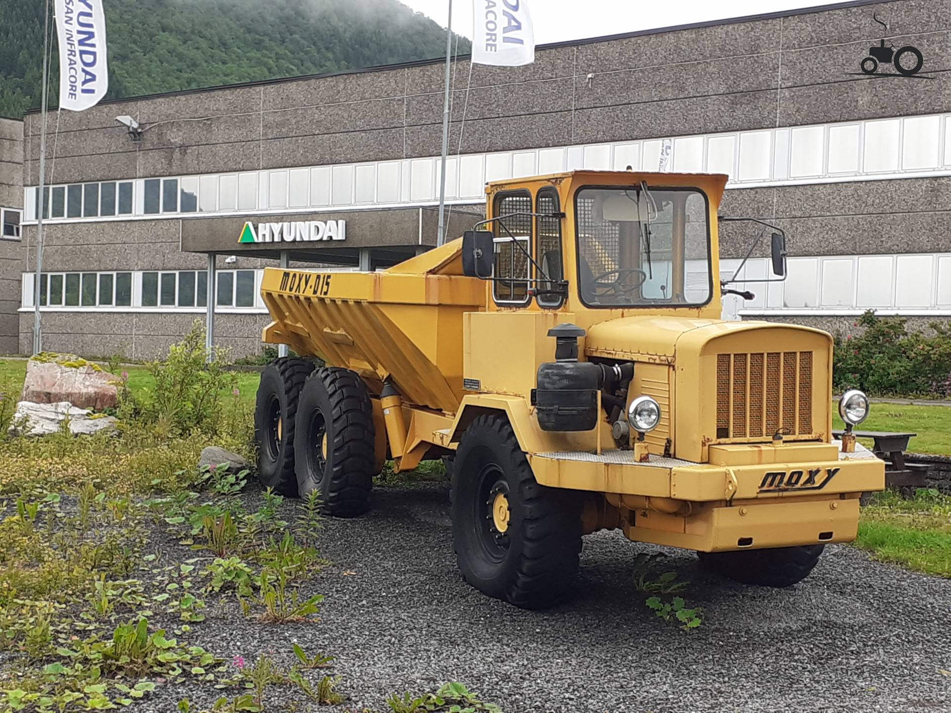 Foto Moxy dumper #1481400