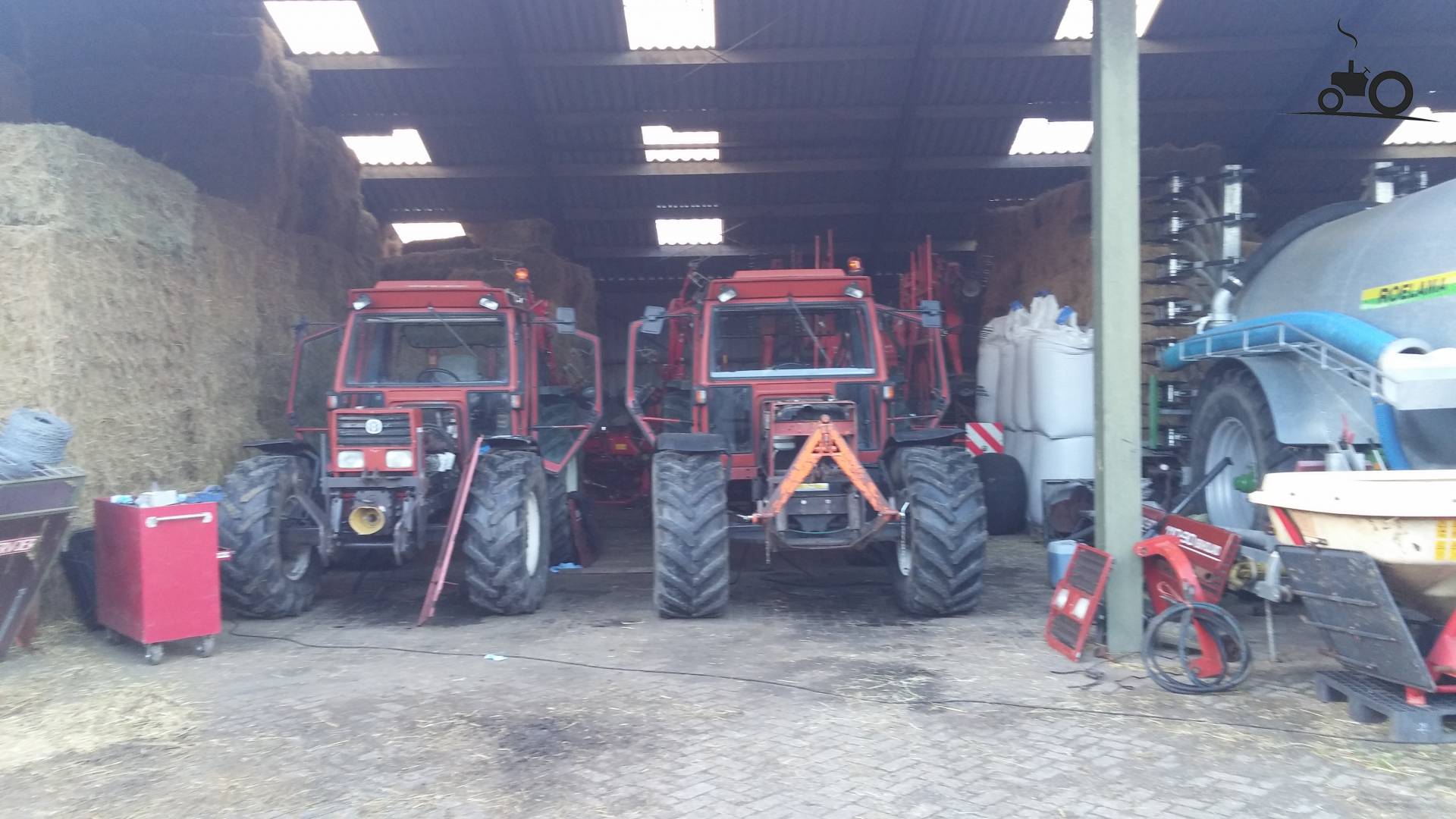 Foto New Holland 110-90 #1205255