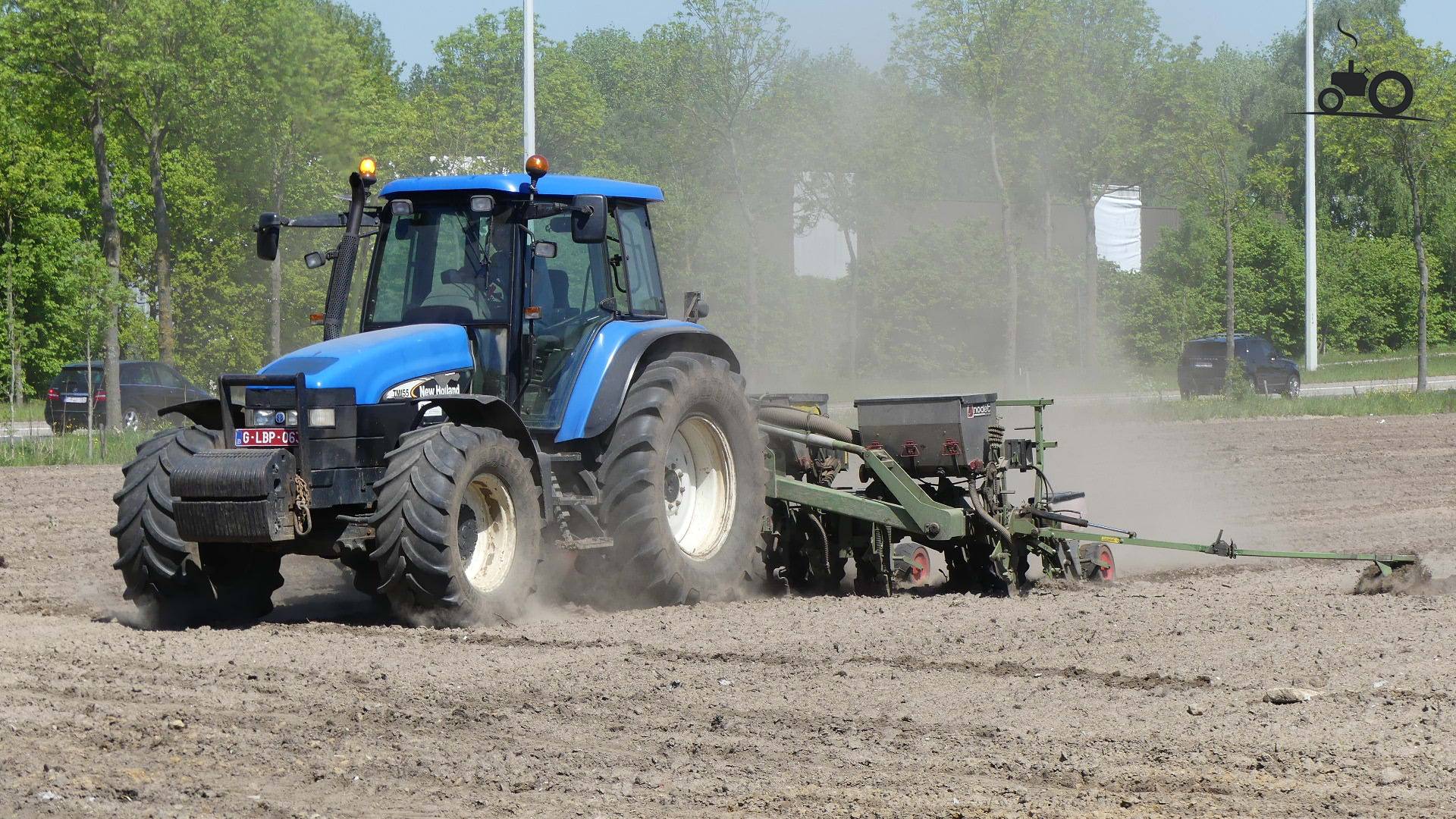 Foto New Holland TM 155 #1230057