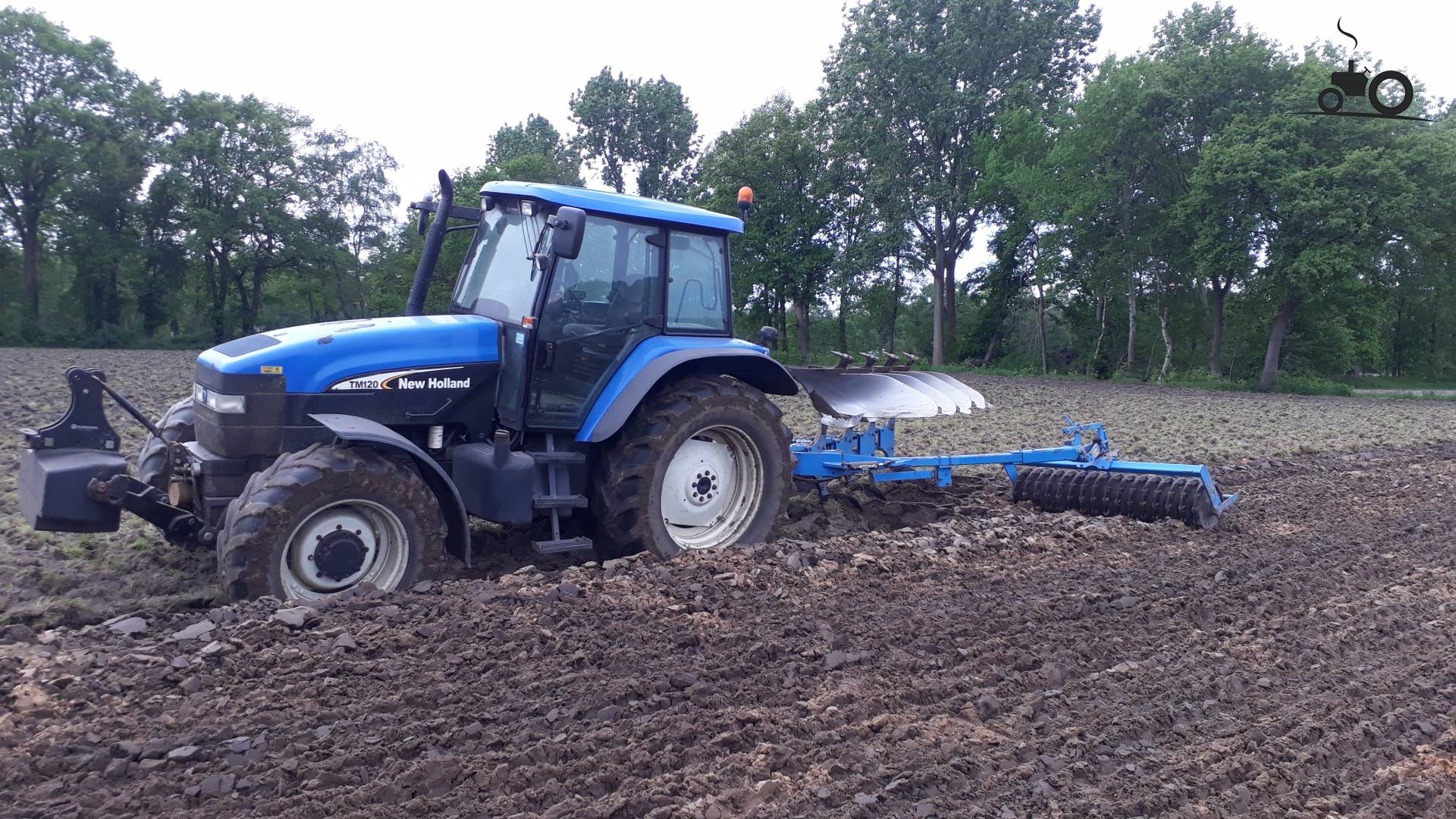 Foto New Holland TM 120 #1230198