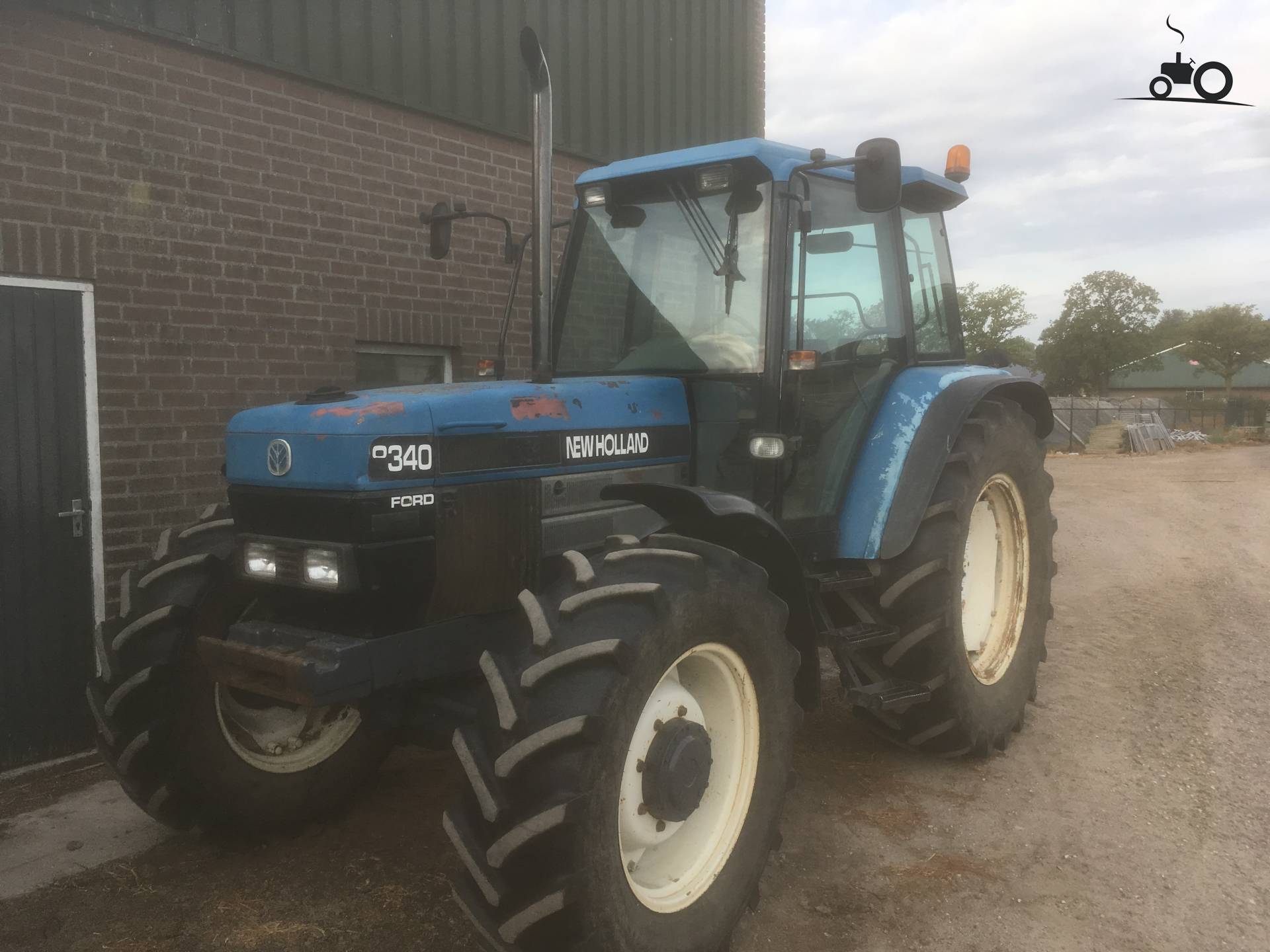 Foto New Holland 8340 #1246762