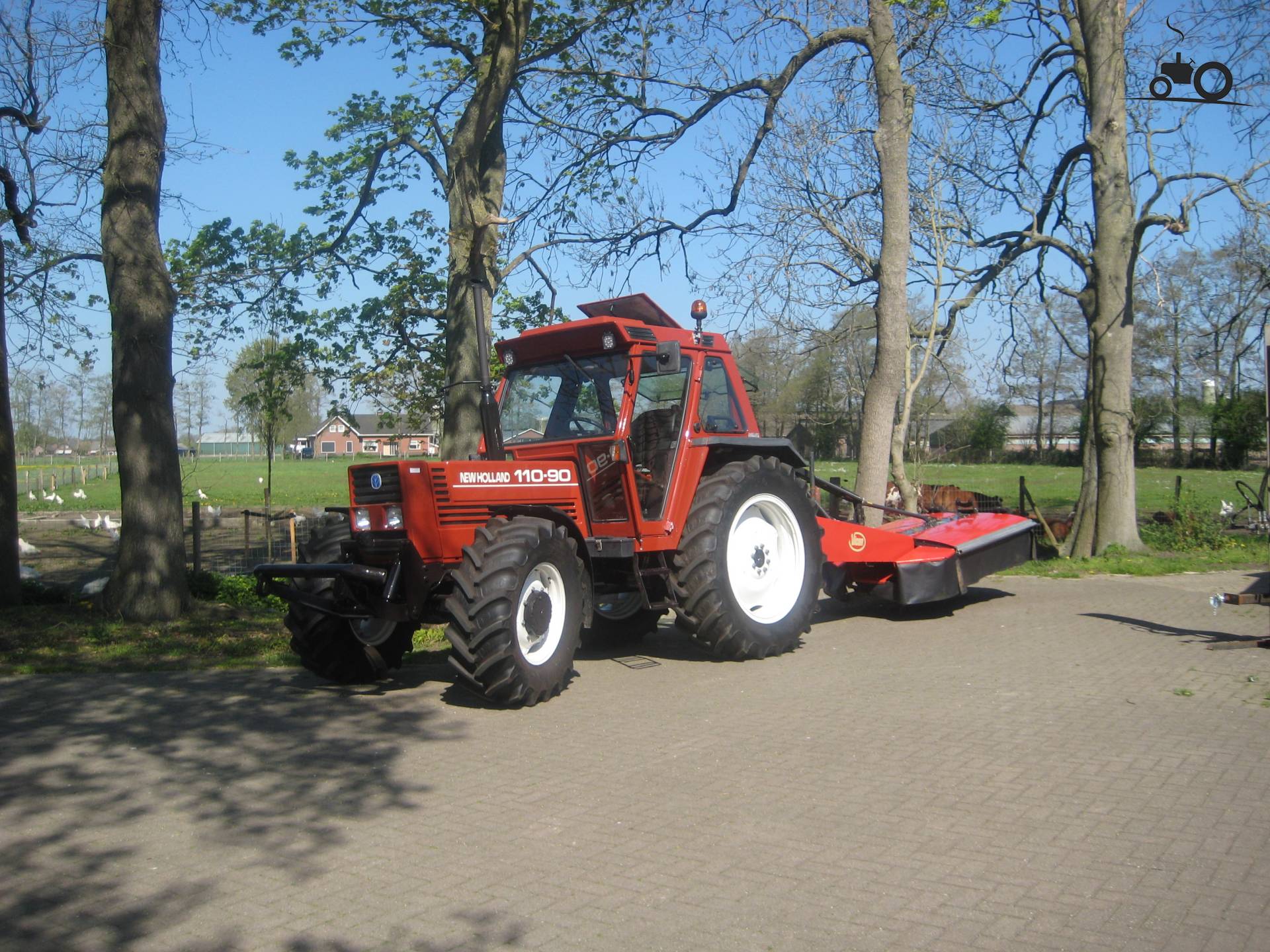 Foto New Holland 110-90 #1291026