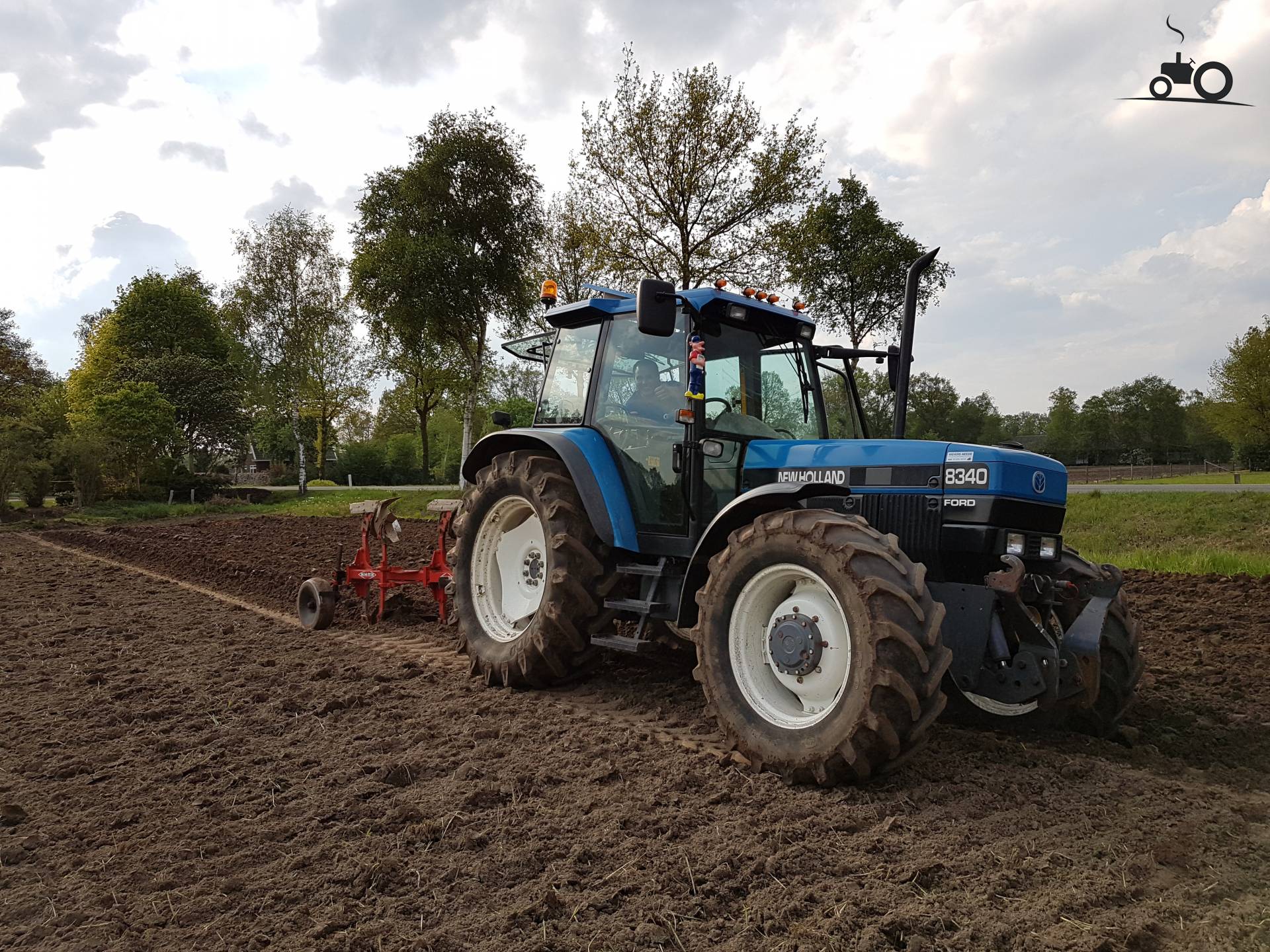 Foto New Holland 8340 #1292960