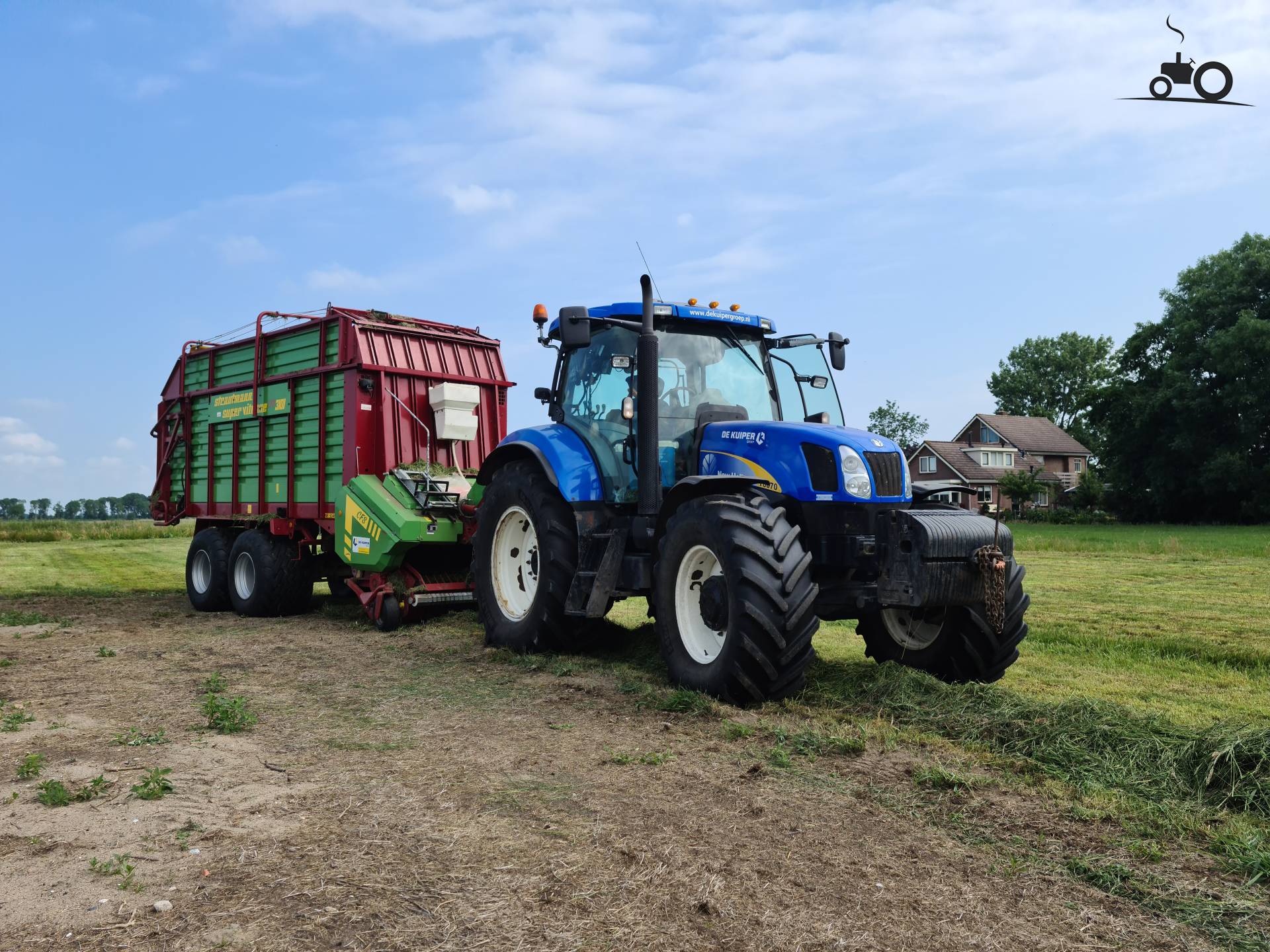 Foto New Holland T 6070 #1355921