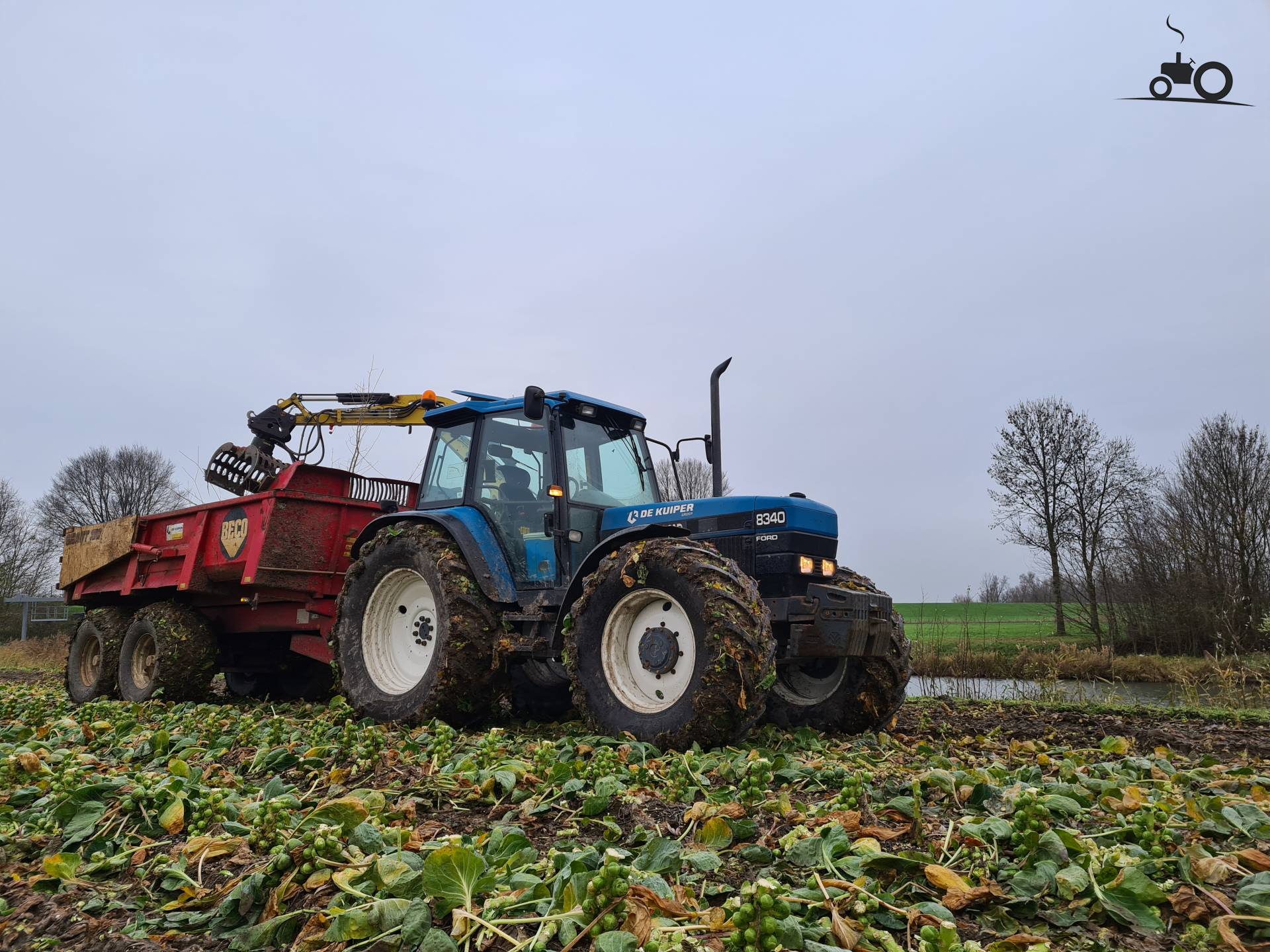 Foto New Holland 8340 #1388915