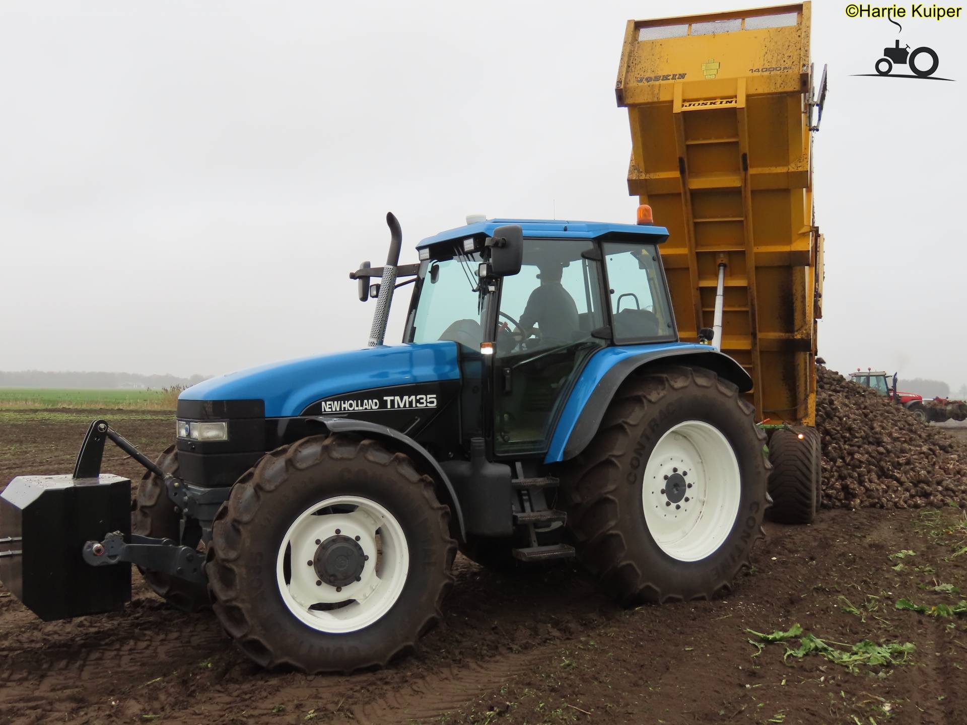 Foto New Holland TM 135 #1393438