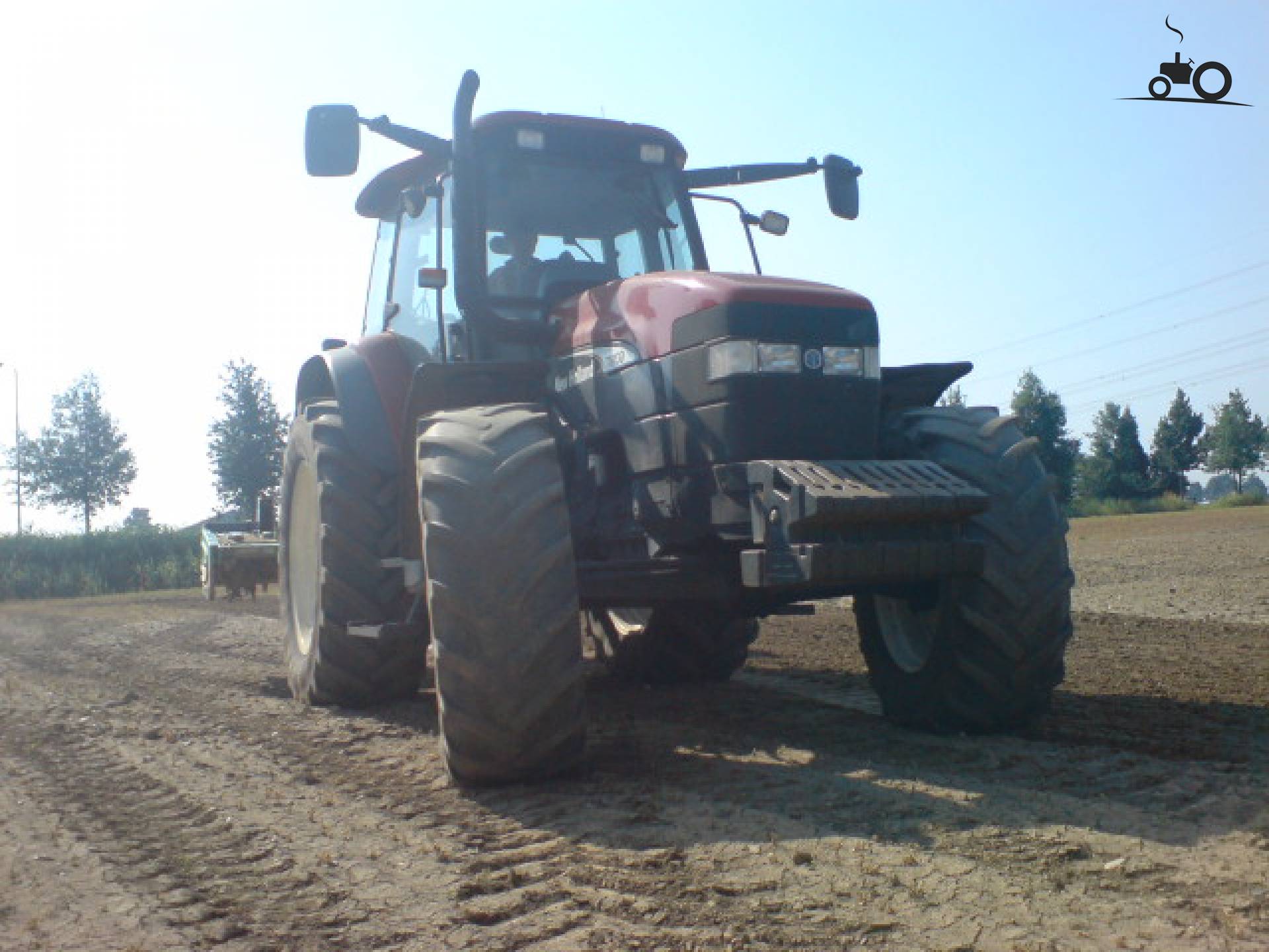 Foto New Holland TM 130 #141568