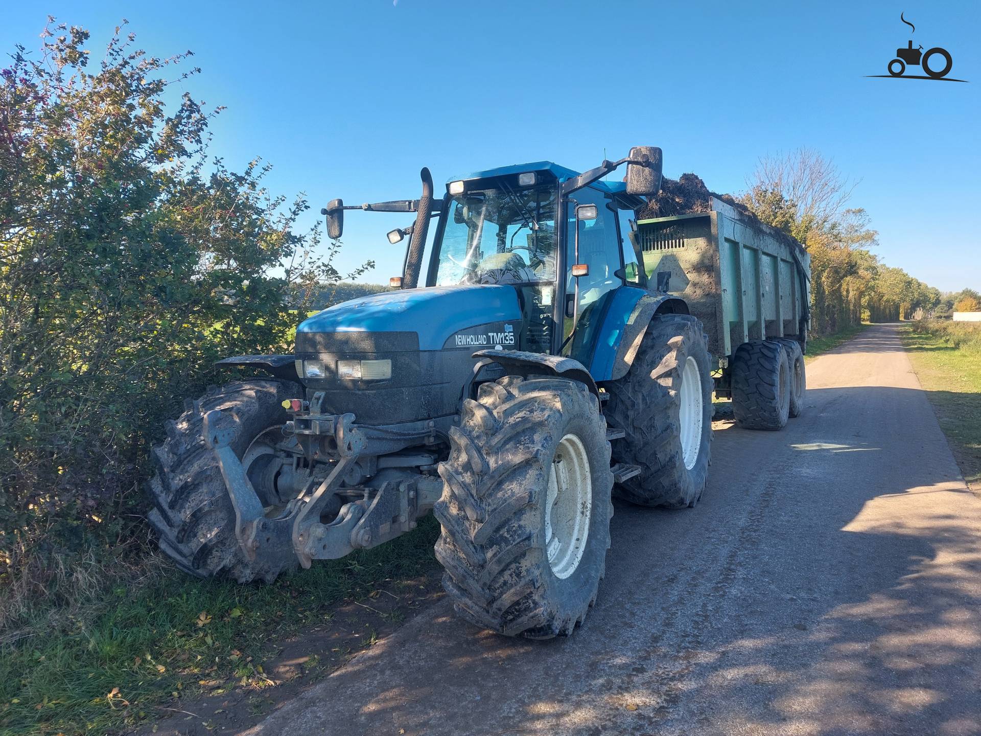 Foto New Holland TM 135 #1443743
