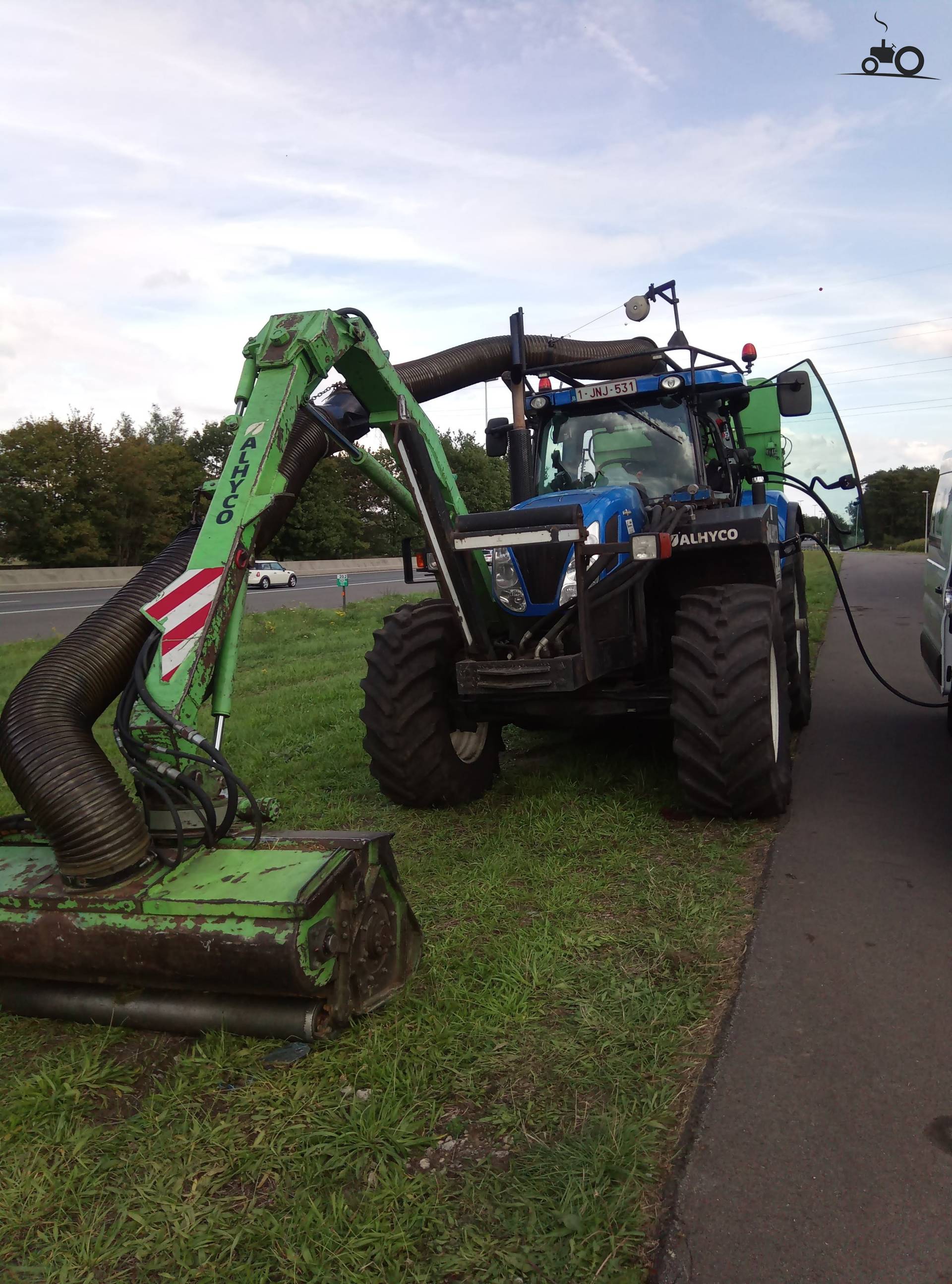 New Holland TM 150