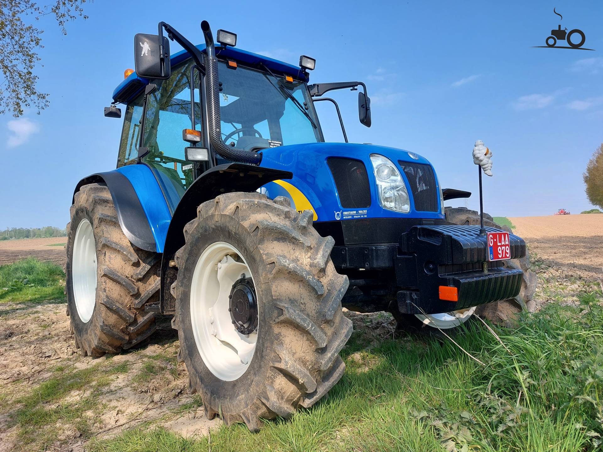 Foto New Holland TL 100 A #1467641