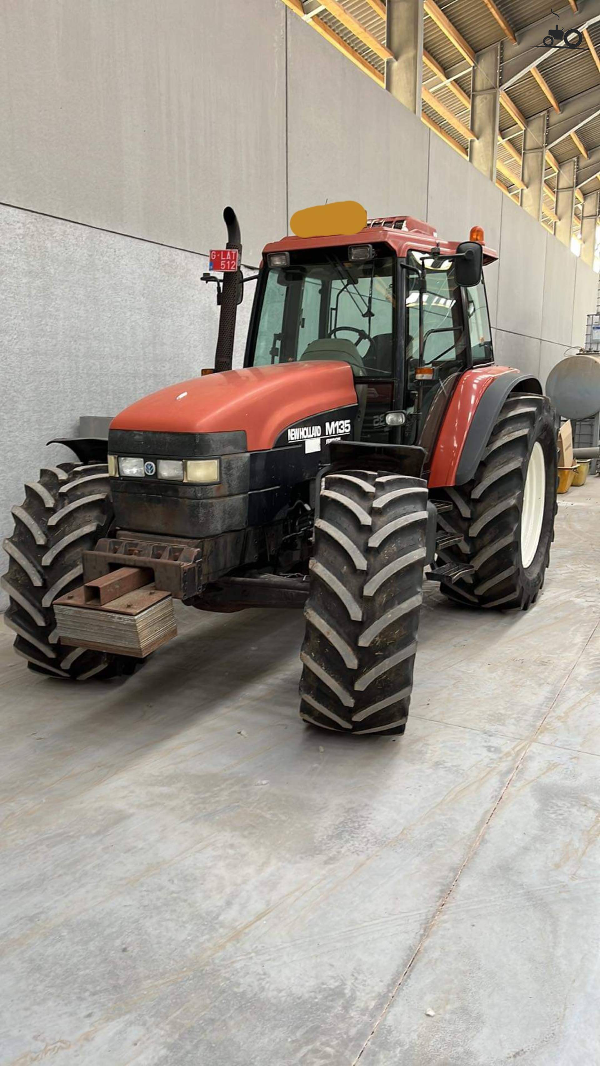 Foto New Holland M 135 #1476489