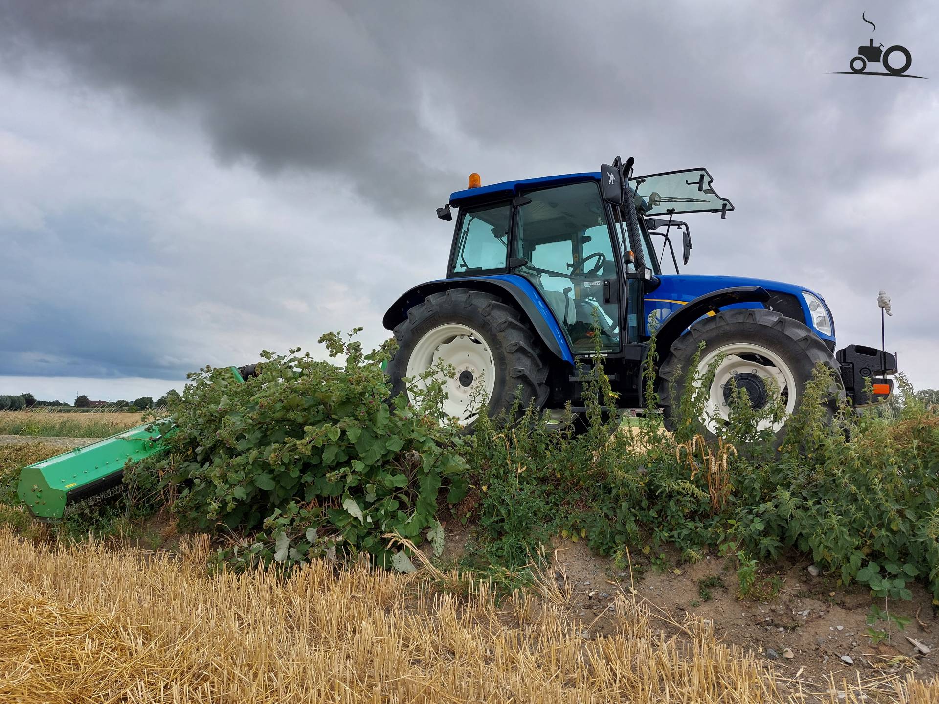 Foto New Holland TL 100 A #1482974