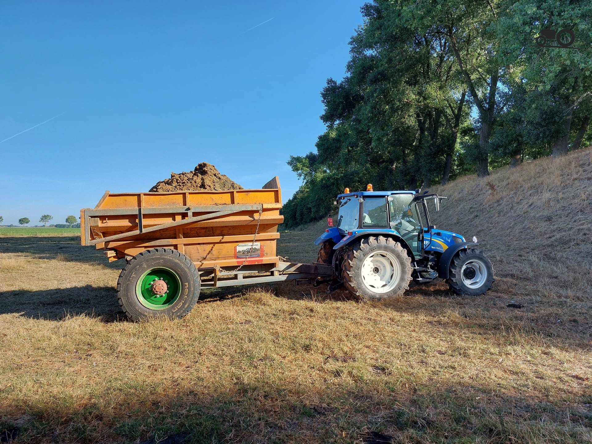 Foto New Holland TL 100 A #1485382