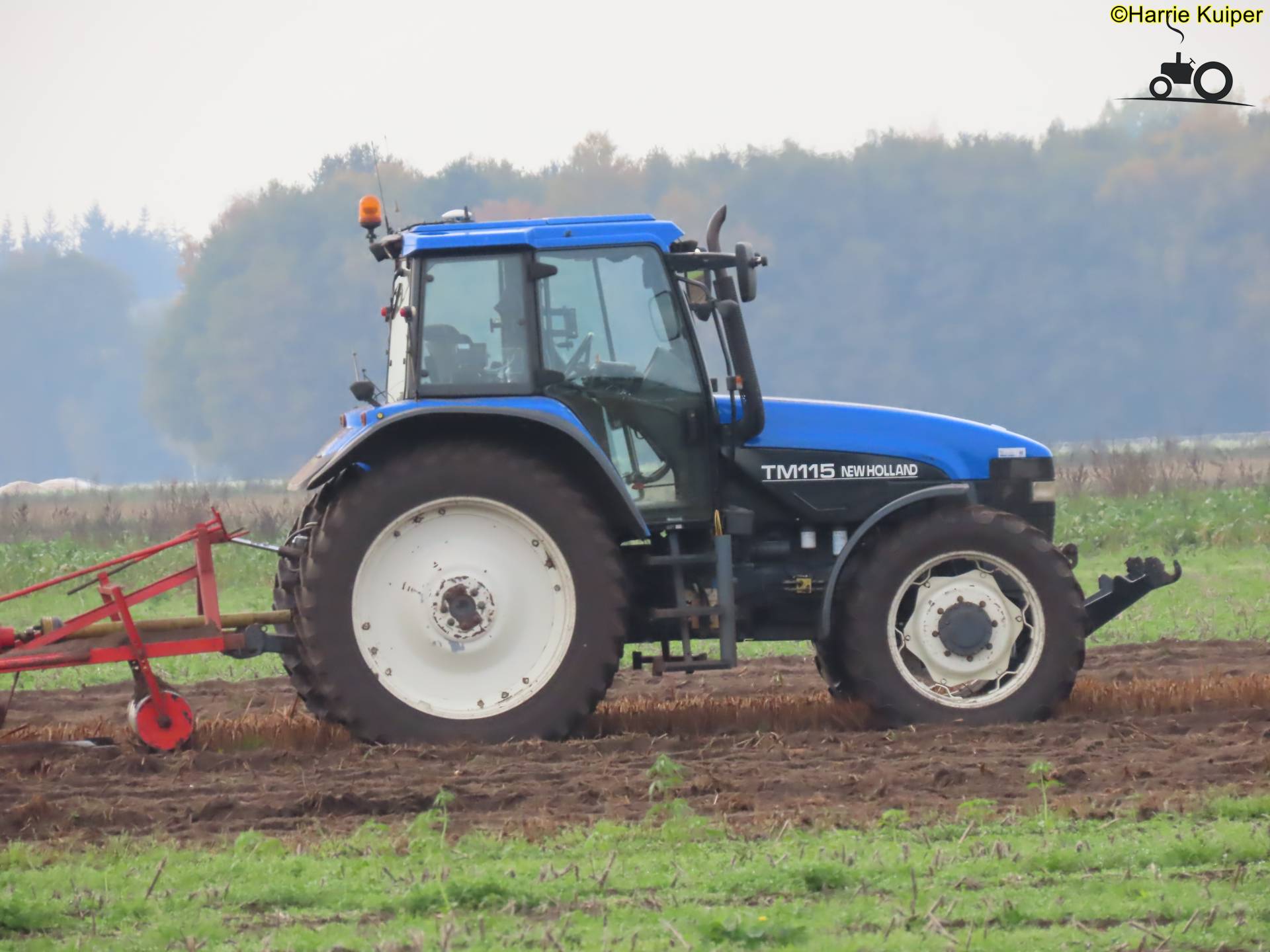 Foto New Holland TM 115 #1496642