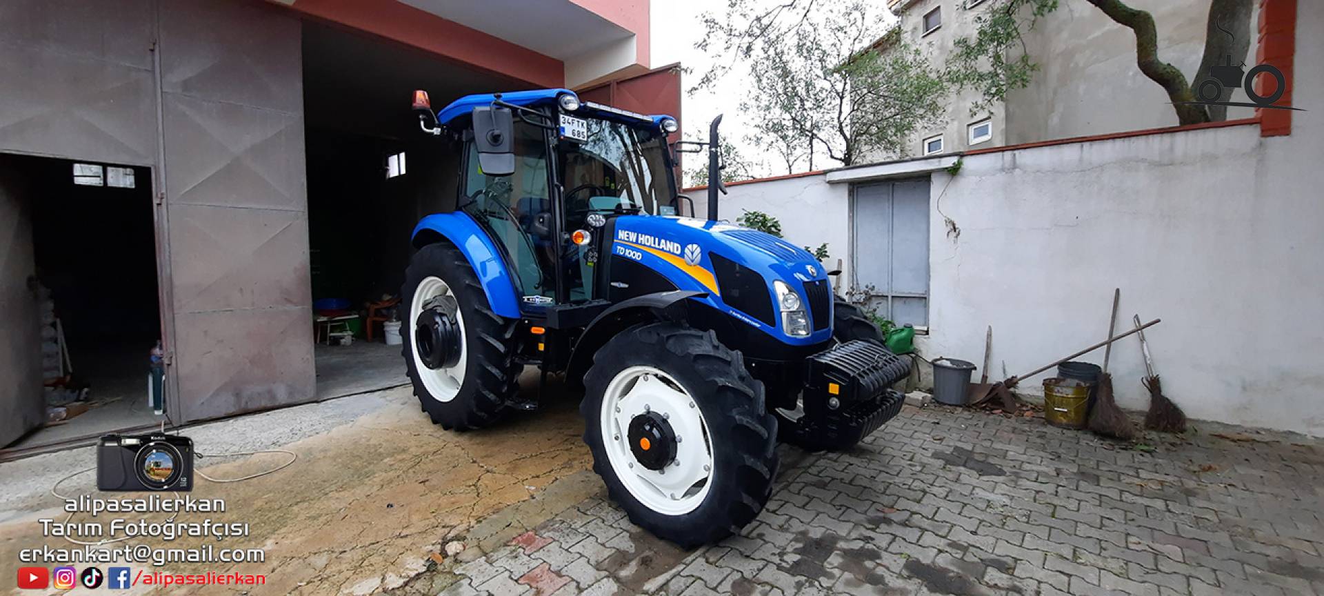 Foto New Holland TD 90 D #1501412
