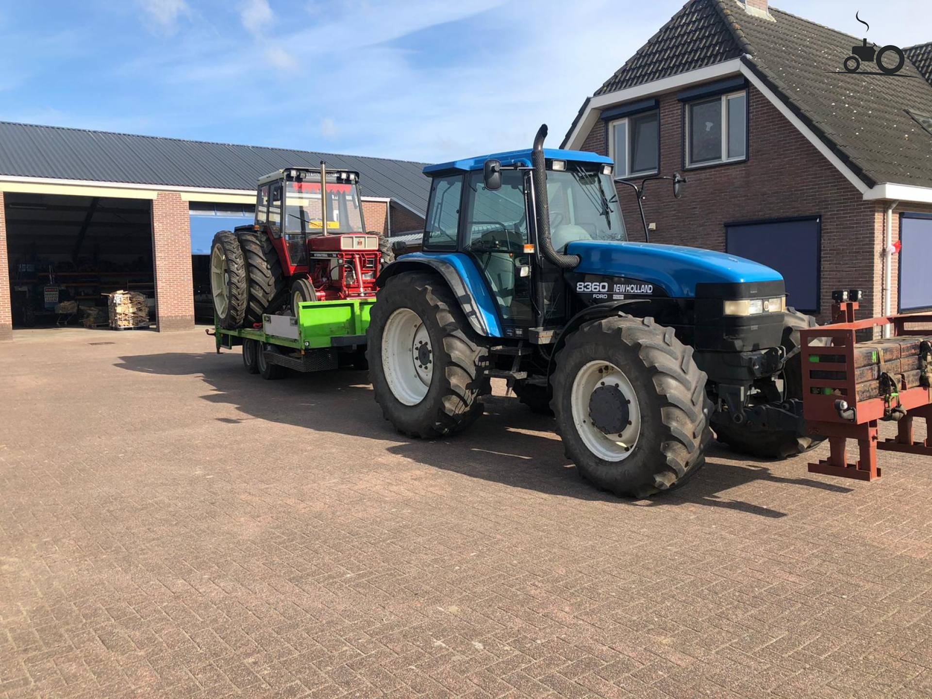 NH 8360 + IHC 744 op de kar