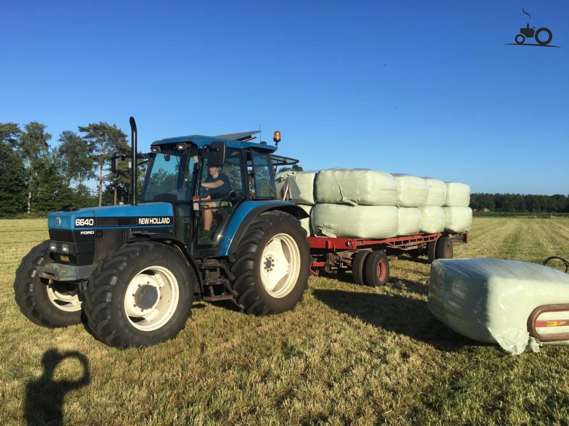 Foto New Holland 6640 #1514028