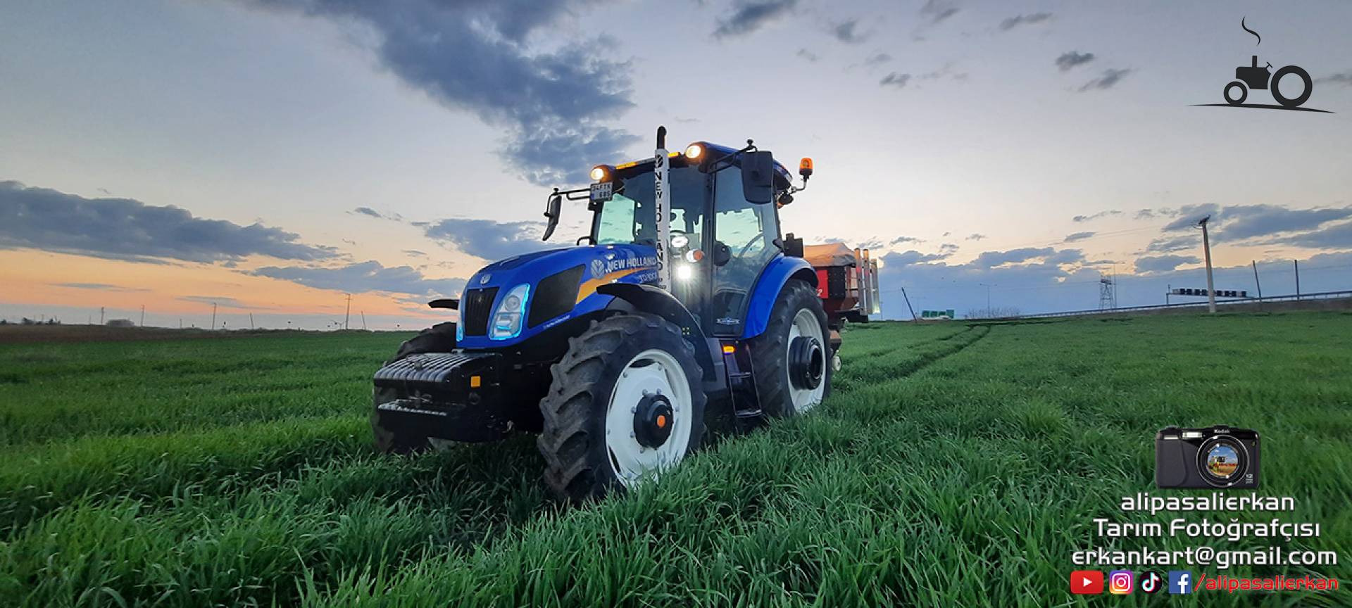 Foto New Holland TD 90 D #1514086