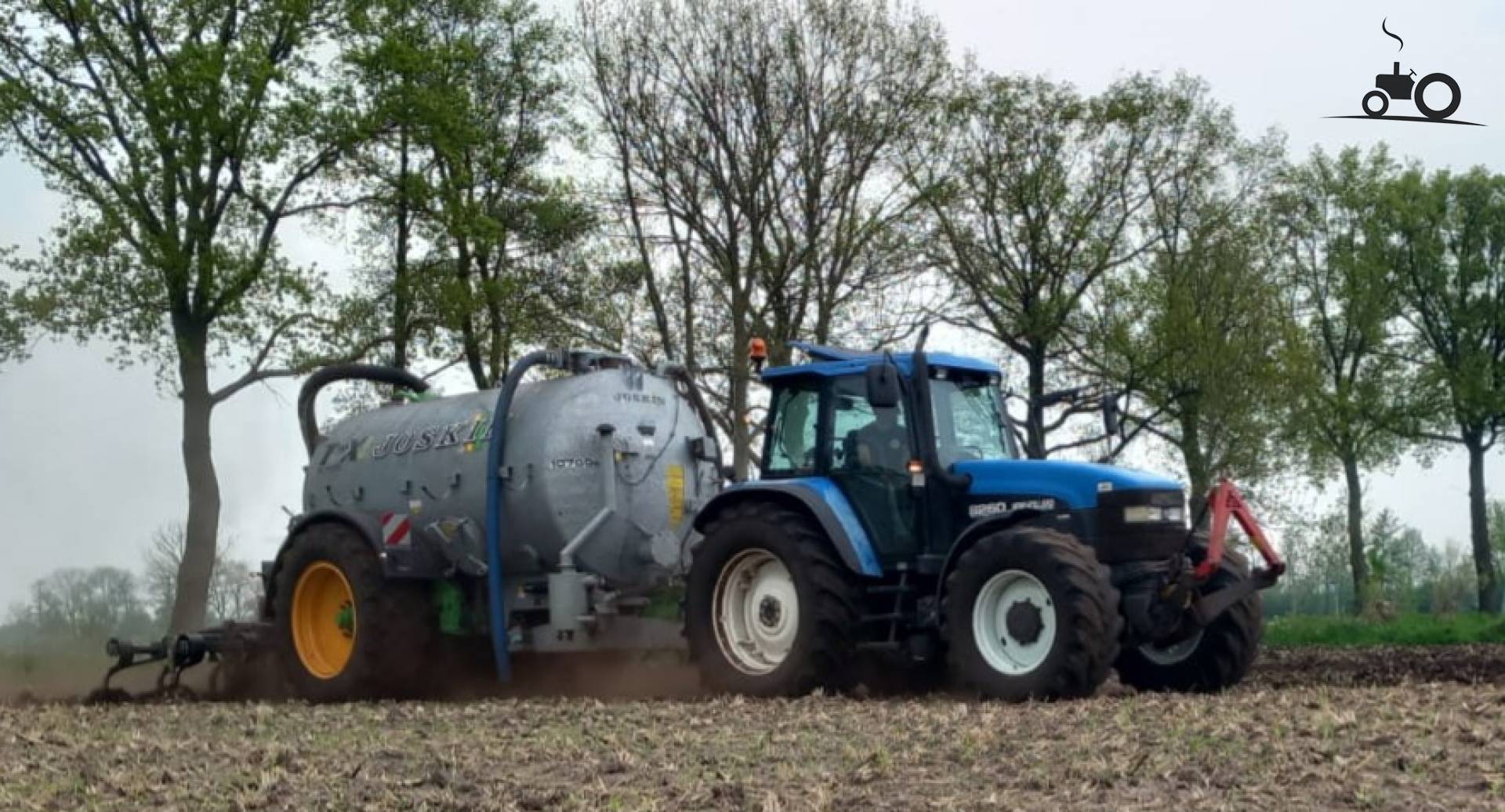 Foto New Holland 8260 #1518260