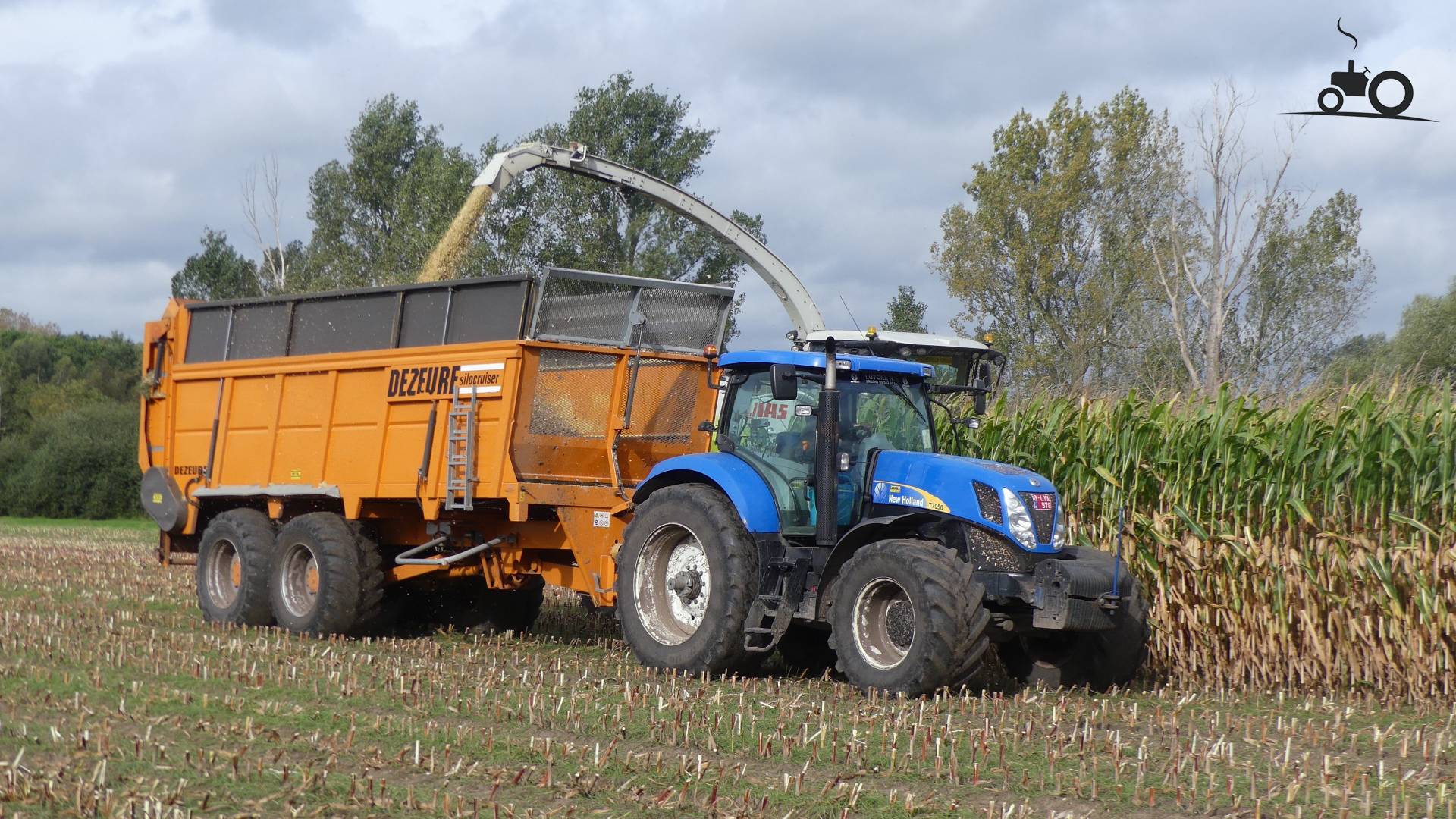 Foto New Holland T 7050 #1538440