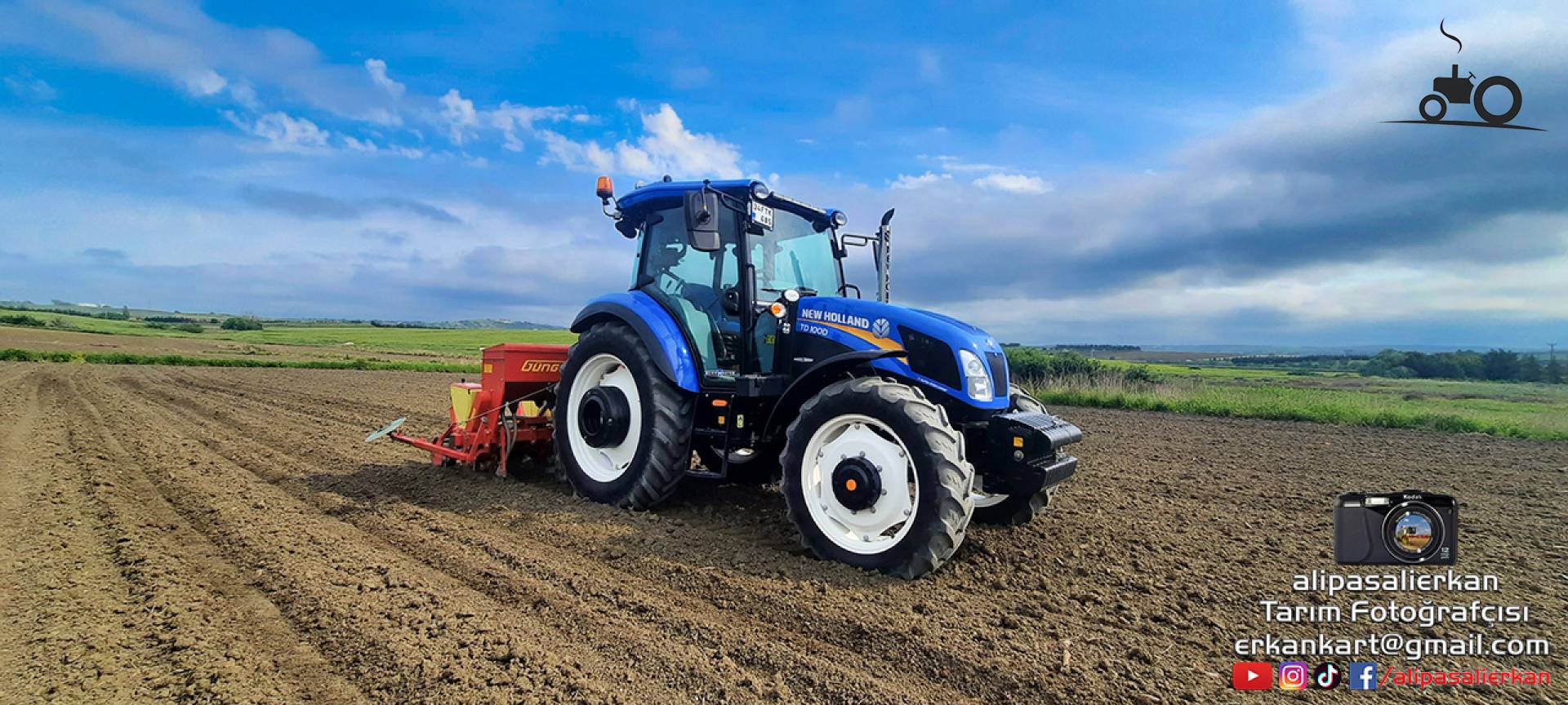 Foto New Holland TD 90 D #1567727