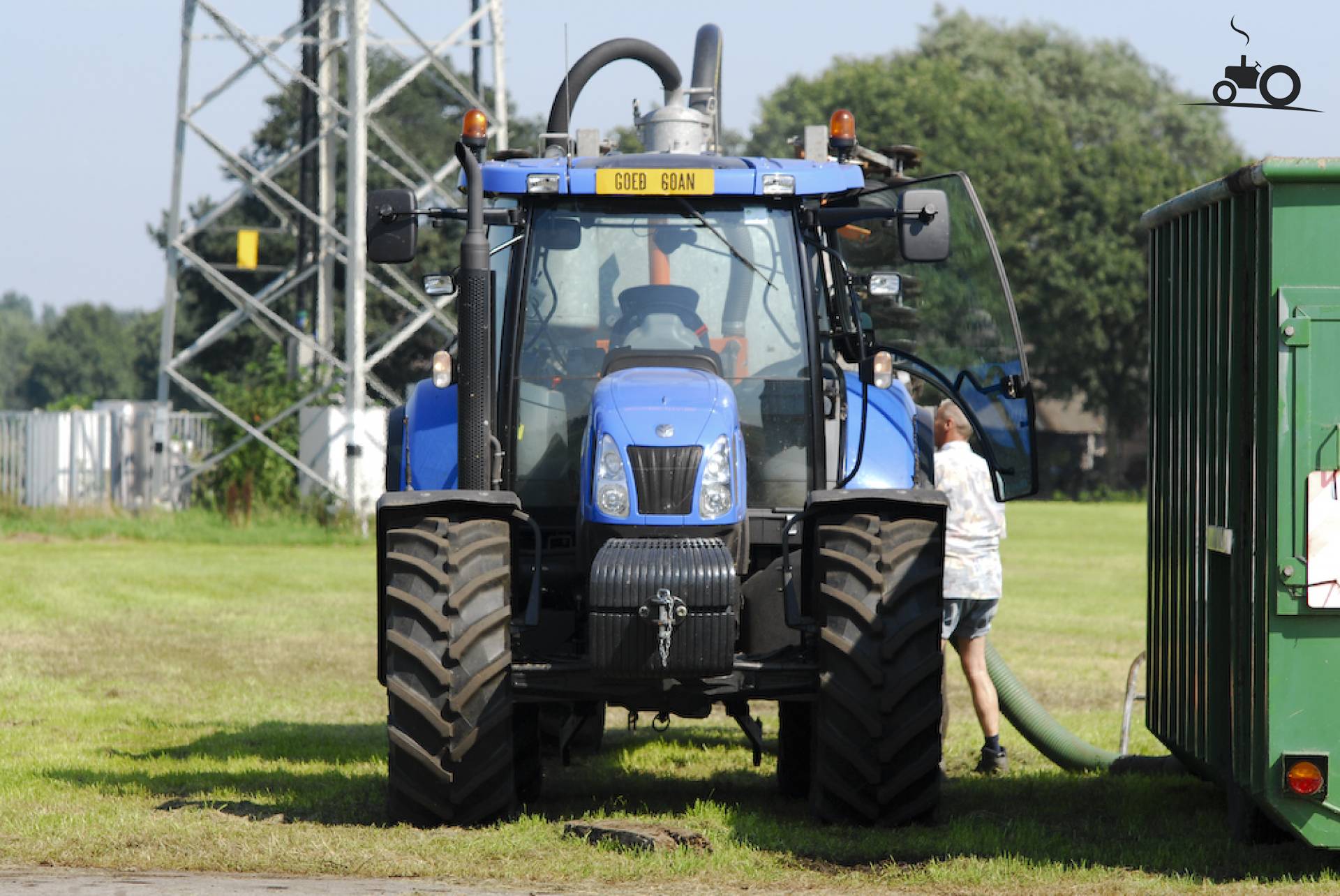 Foto New Holland T 6070 #161510