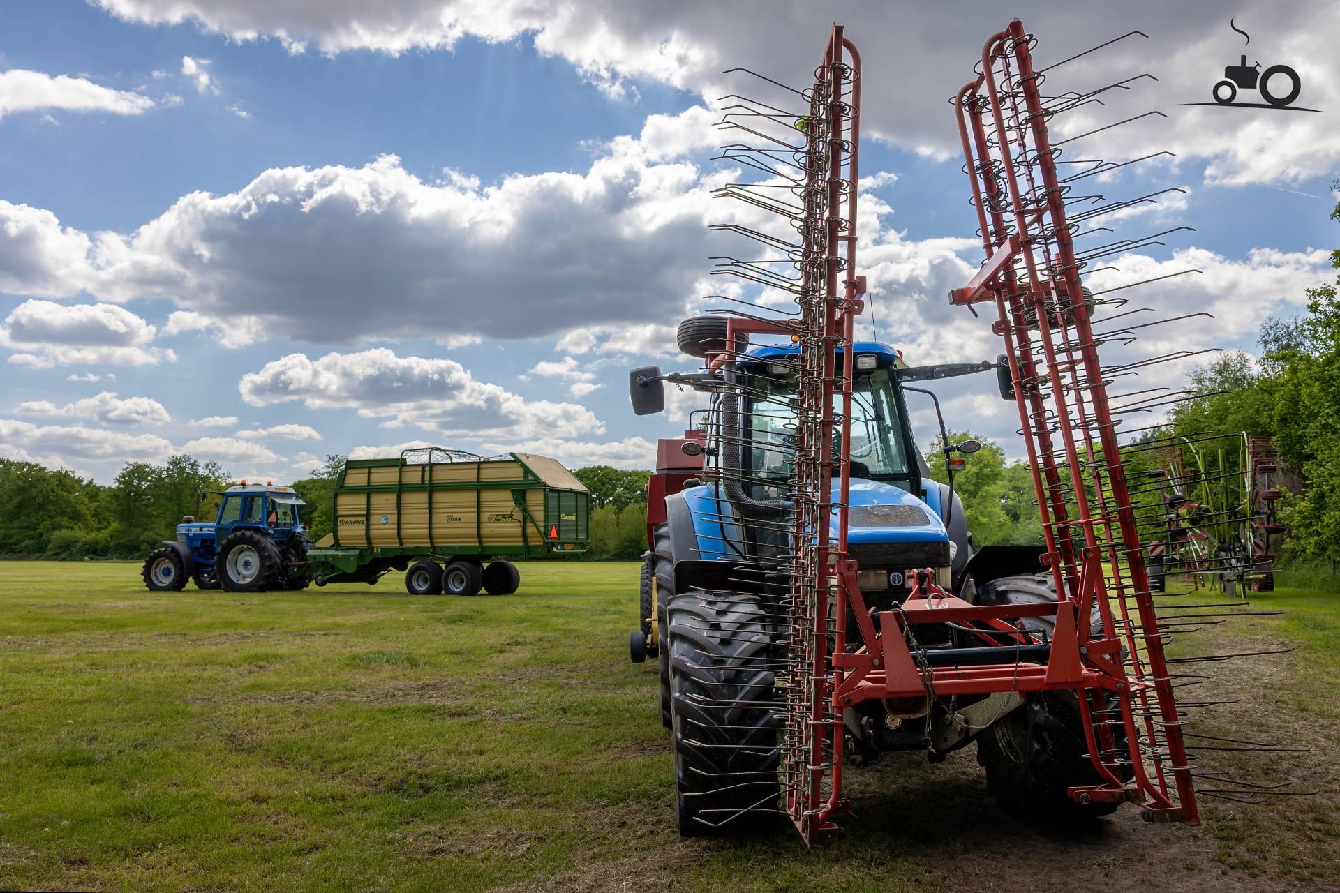 Foto New Holland TM 130 #1620490
