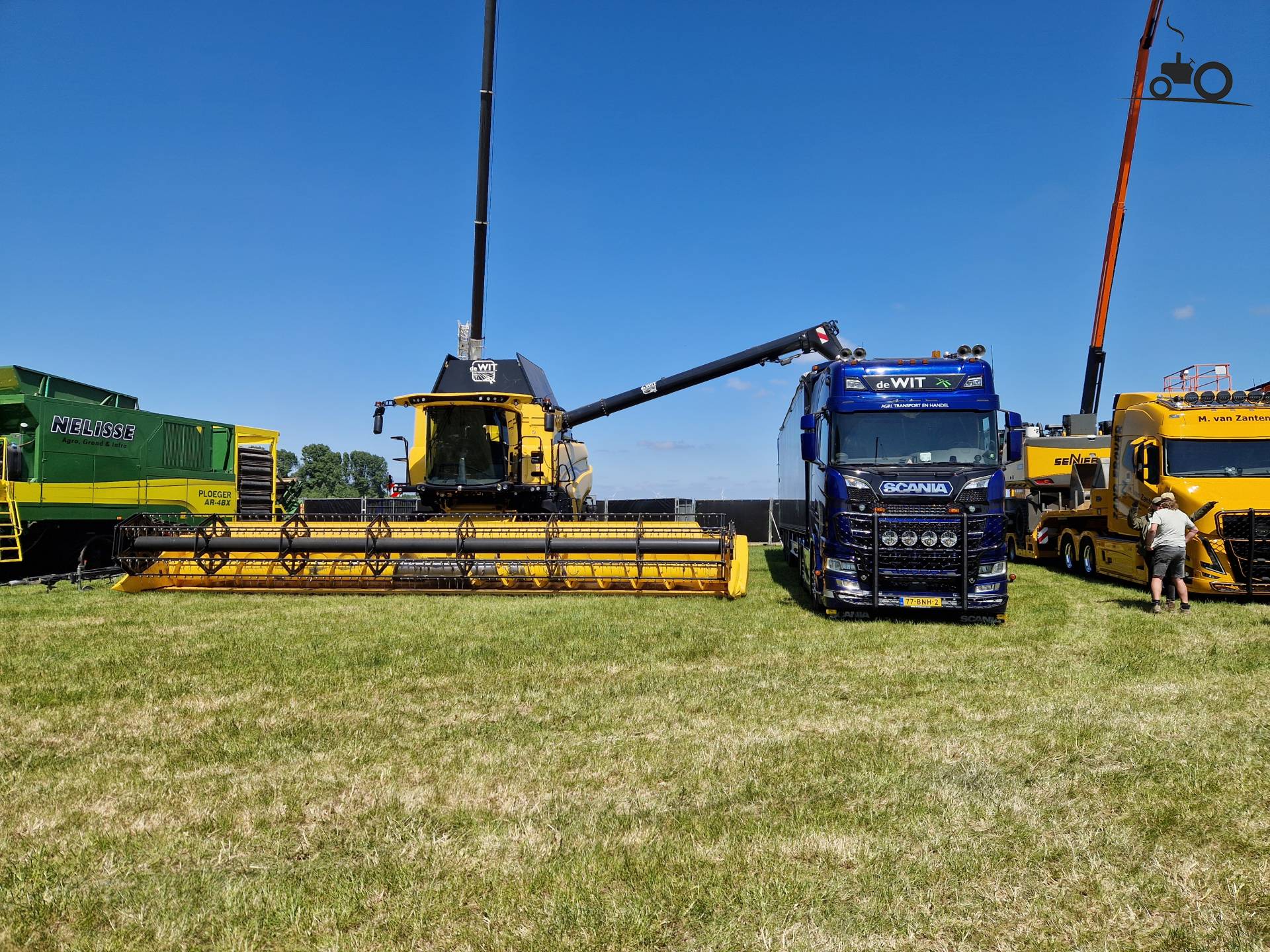 Foto New Holland Combine #1620497