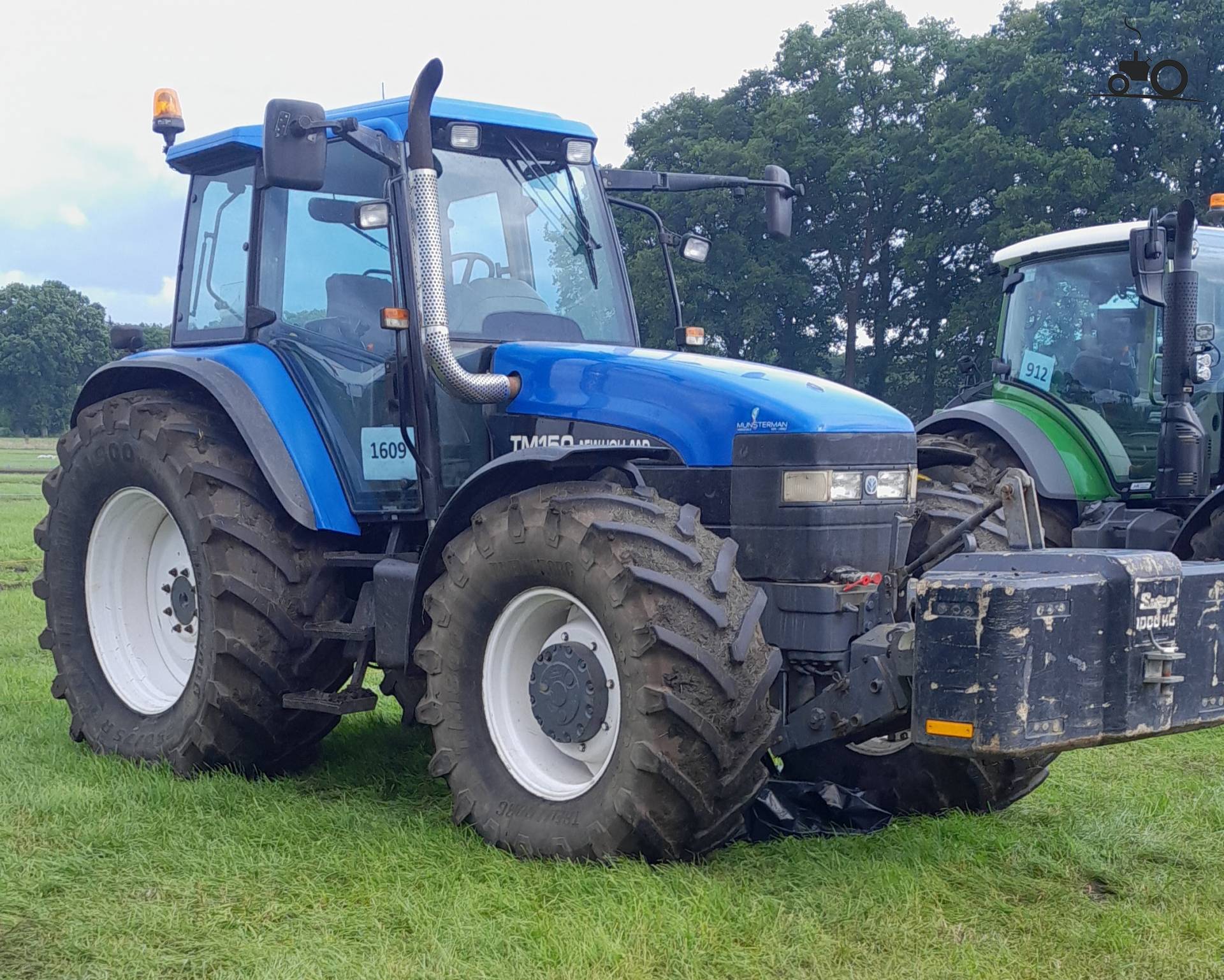 Foto New Holland TM 150 #1623583