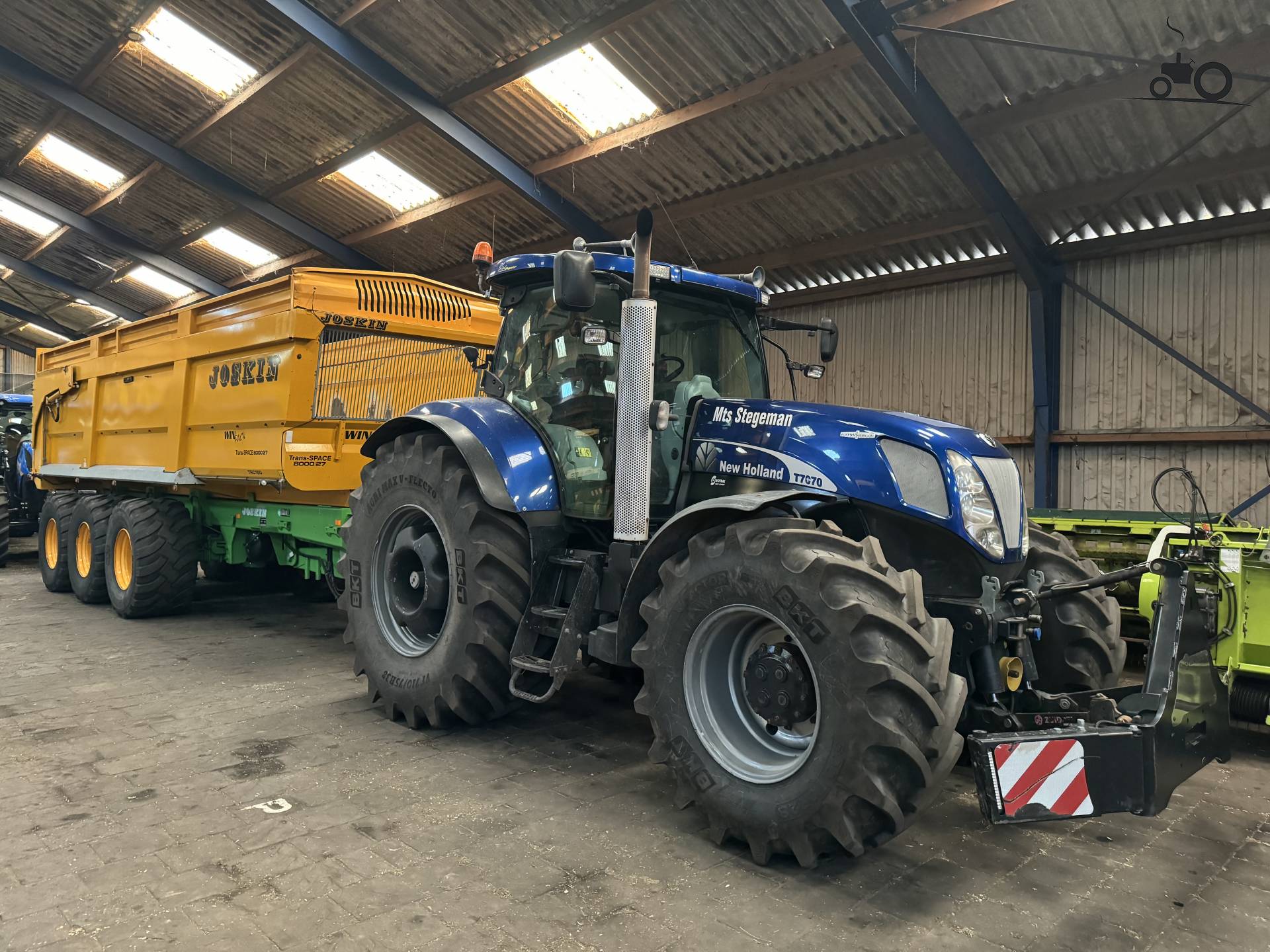 Foto New Holland T 7070 #1634945