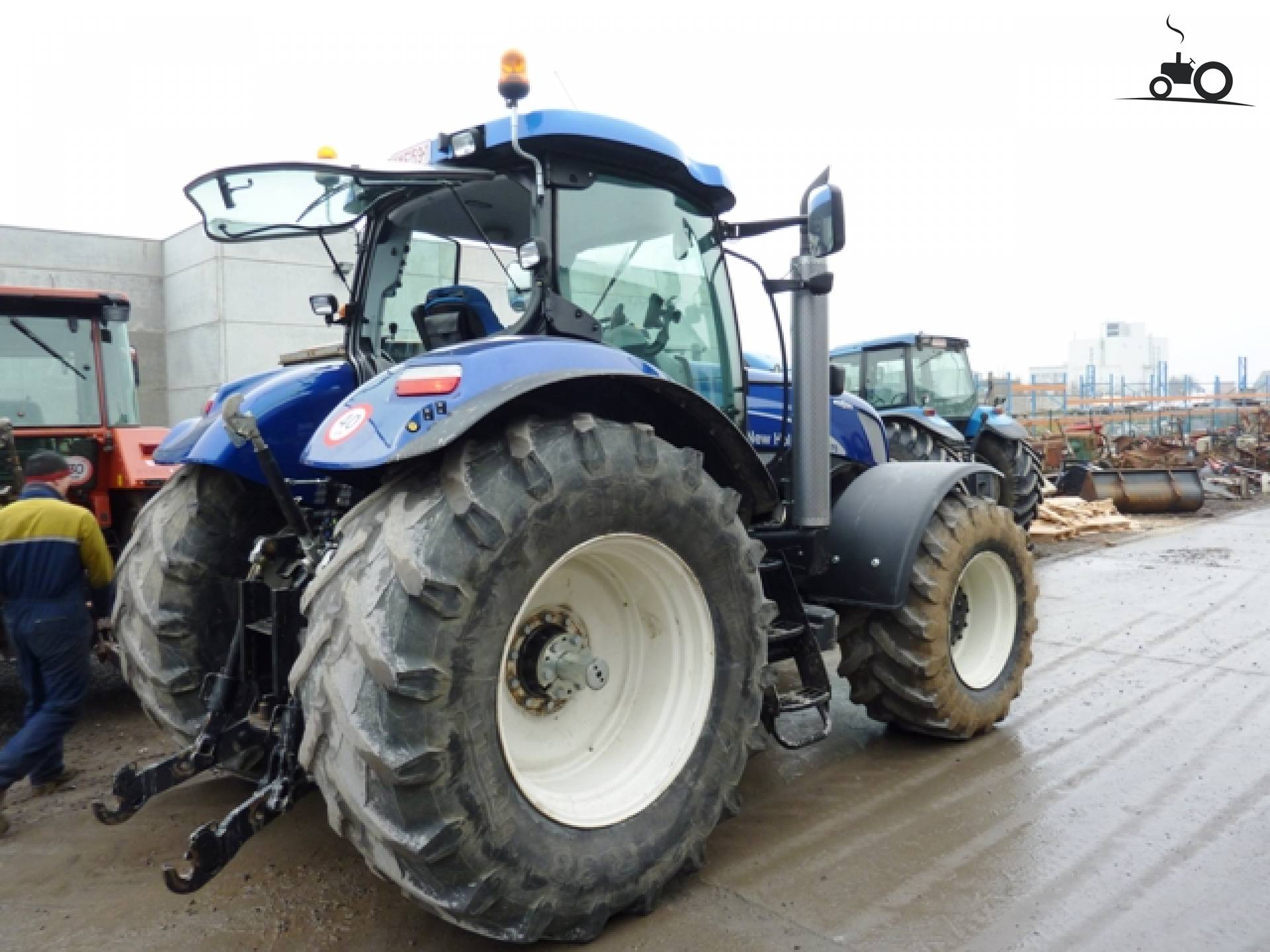 Foto New Holland T 7070 #349653
