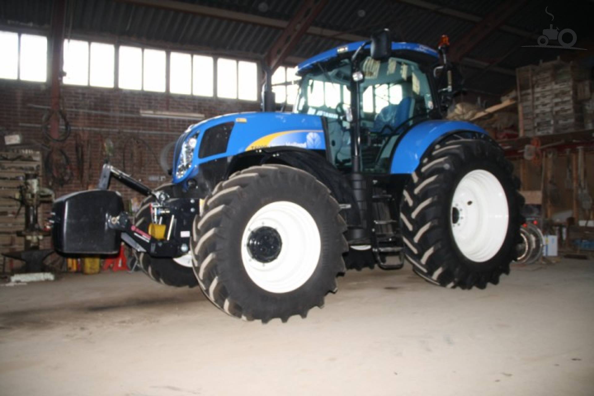Foto New Holland T 6090